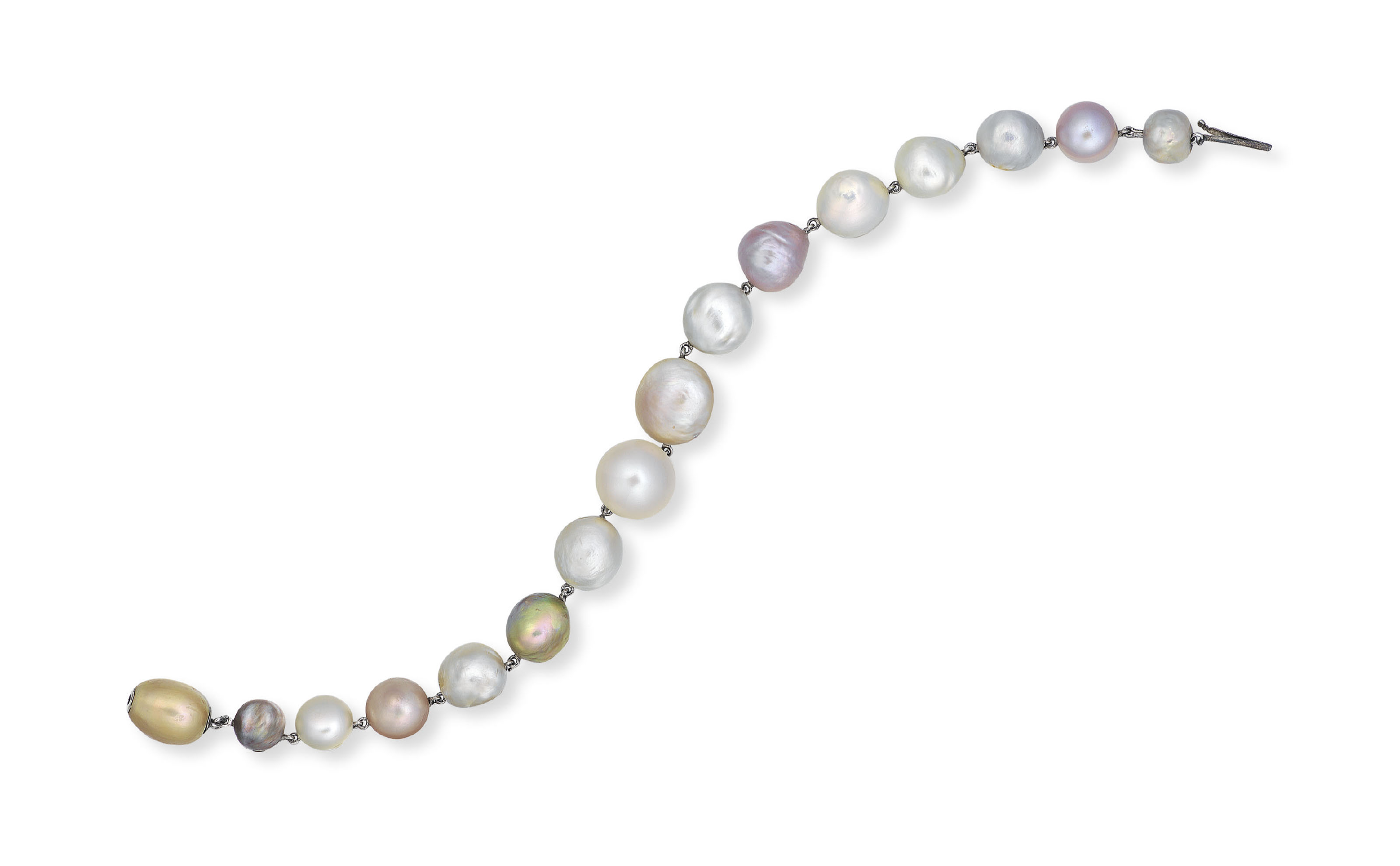 COLOURED DIAMOND AND DIAMOND JEWELLERY SET | Christie's