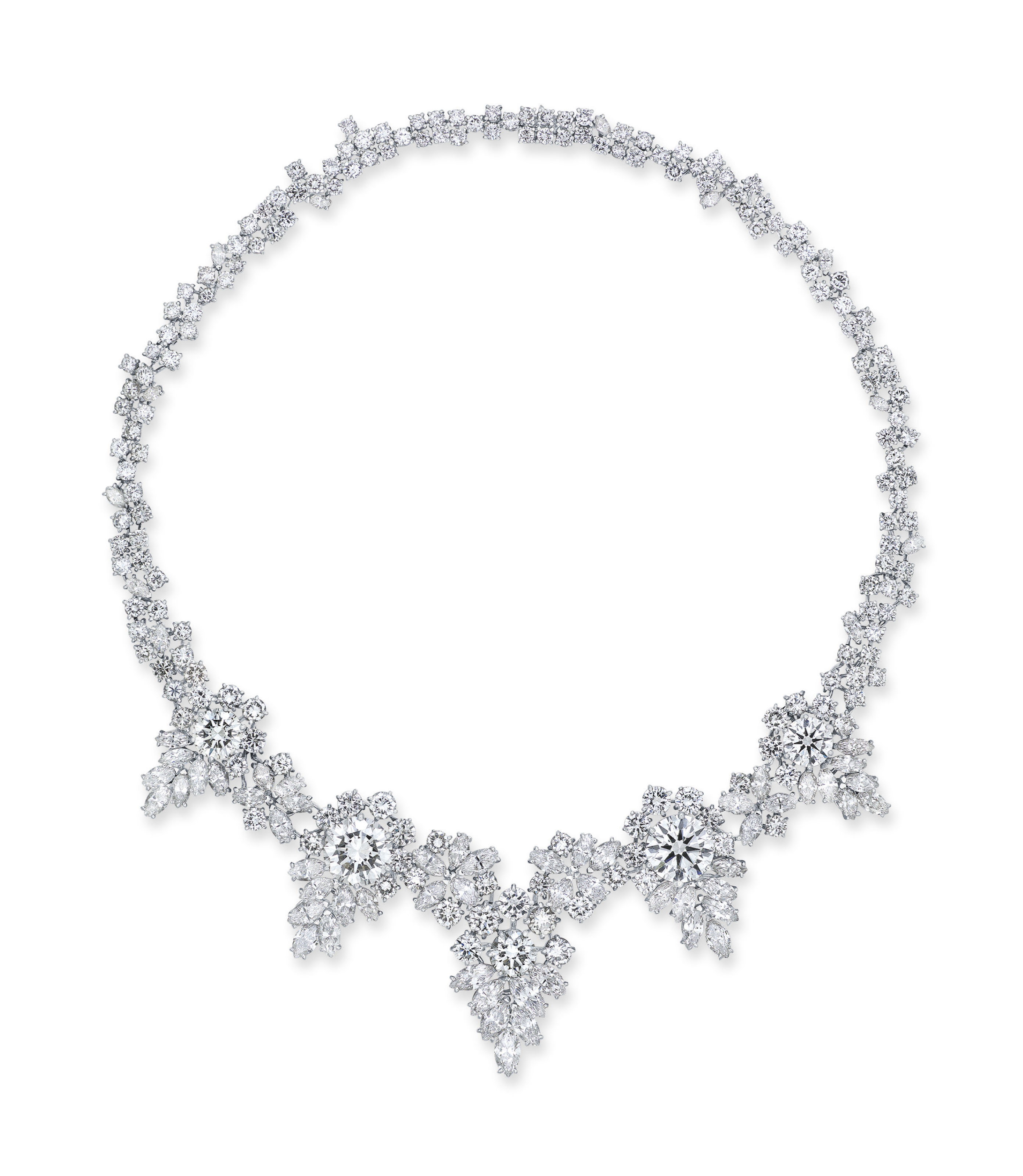 COLOURED DIAMOND AND DIAMOND JEWELLERY SET | Christie's