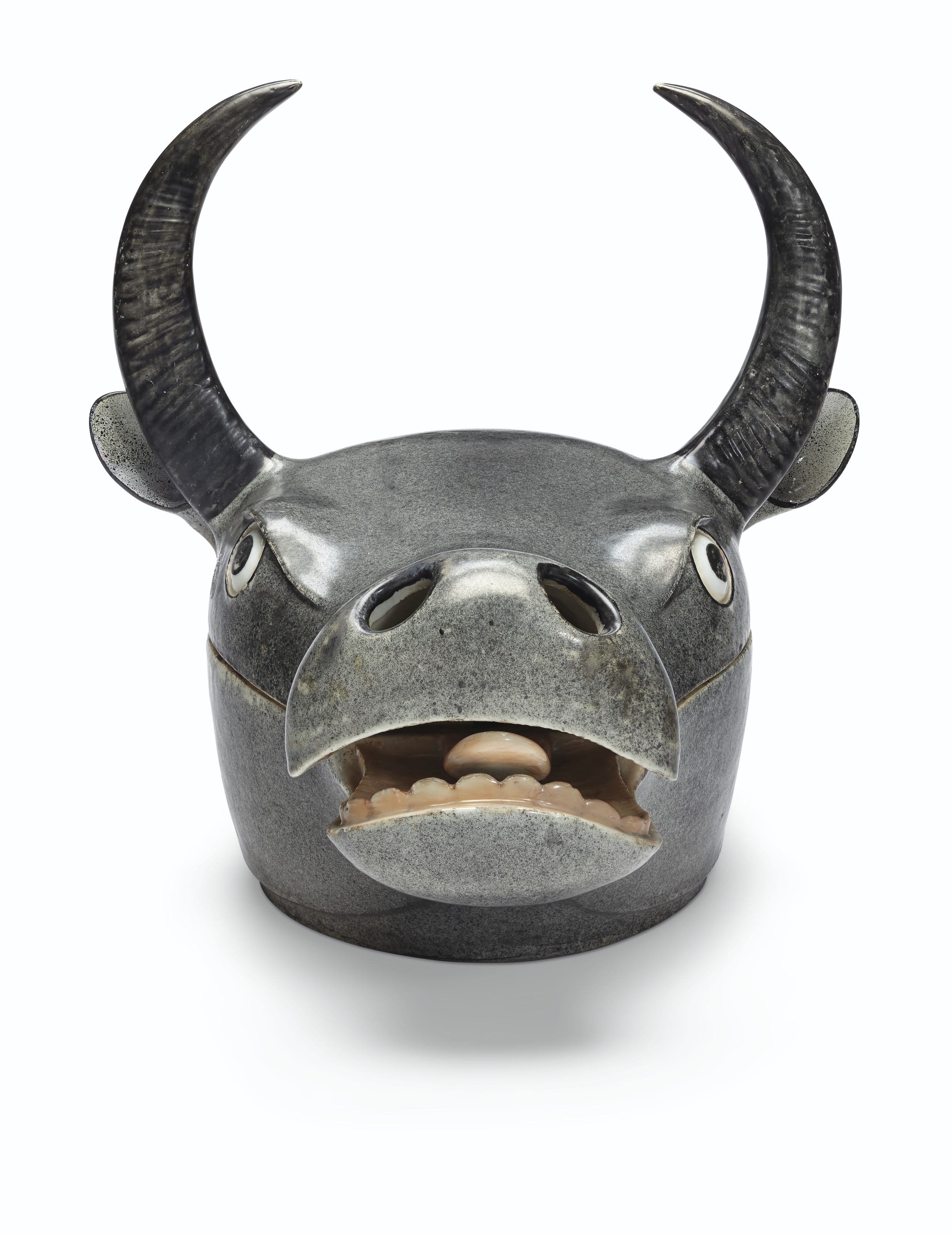 A RARE OX-HEAD TUREEN AND COVERA RARE OX-HEAD TUREEN AND COVERQIANLONG ...