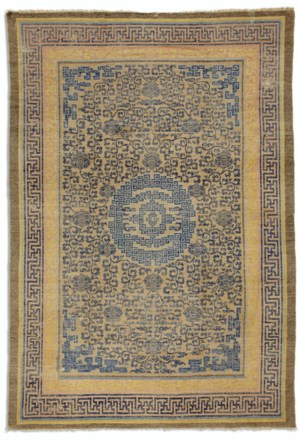 A LARGE NINGXIA 'DRAGON' CARPET, NORTH CHINA, KANGXI PERIOD (1662-1722 ...