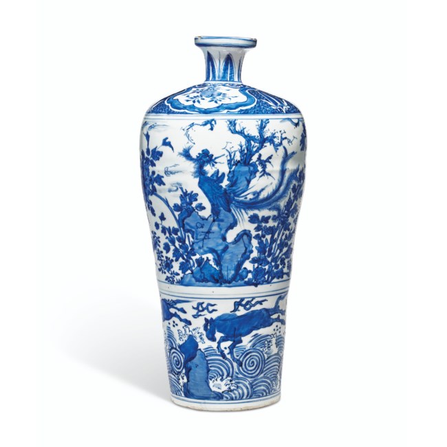 A LARGE BLUE AND WHITE MEIPING, WANLI PERIOD (1573-1620) | Christie's