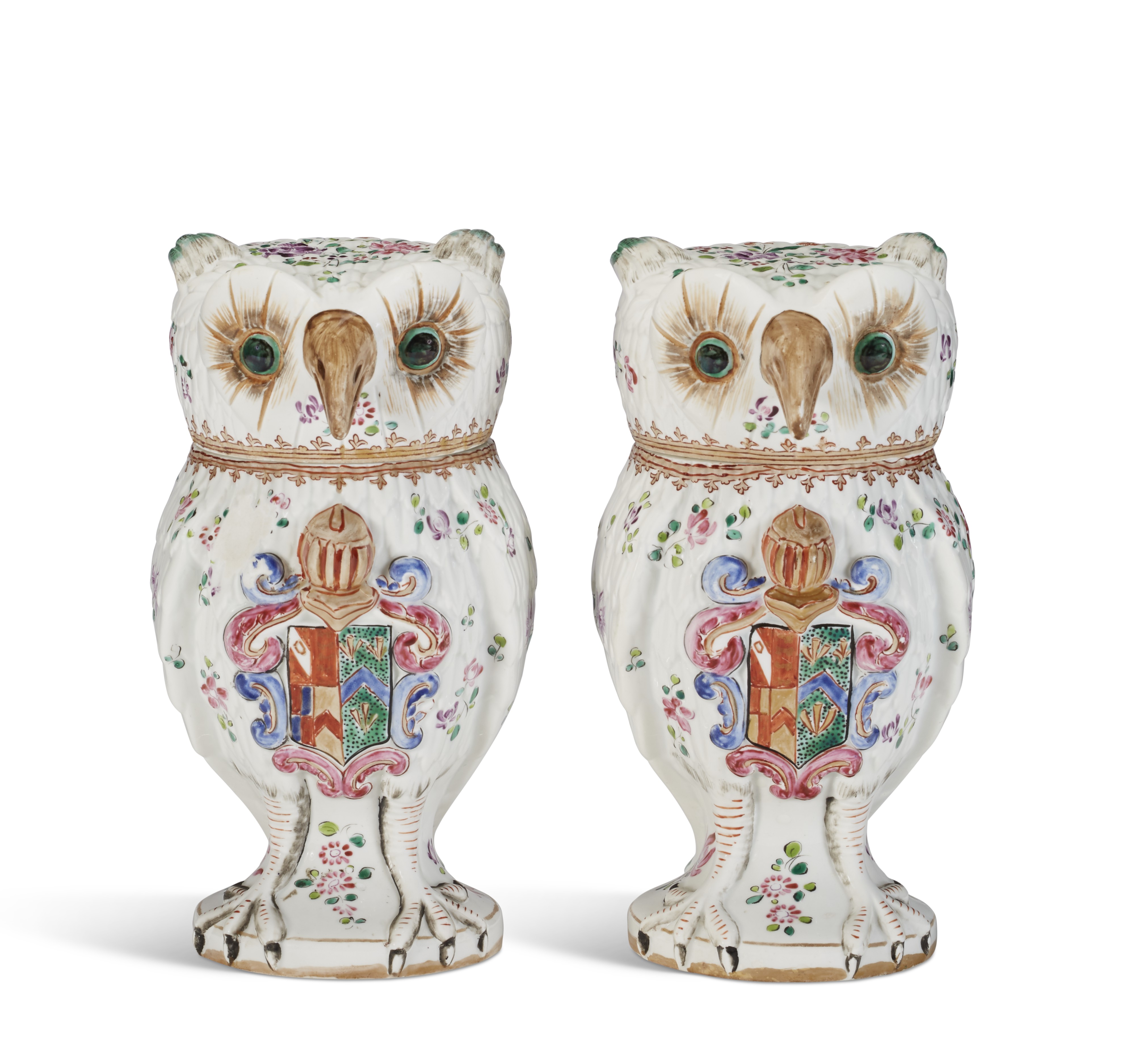 A PAIR OF SAMSON PORCELAIN JARS AND COVERS MODELED AS OWLS, 19TH/EARLY ...