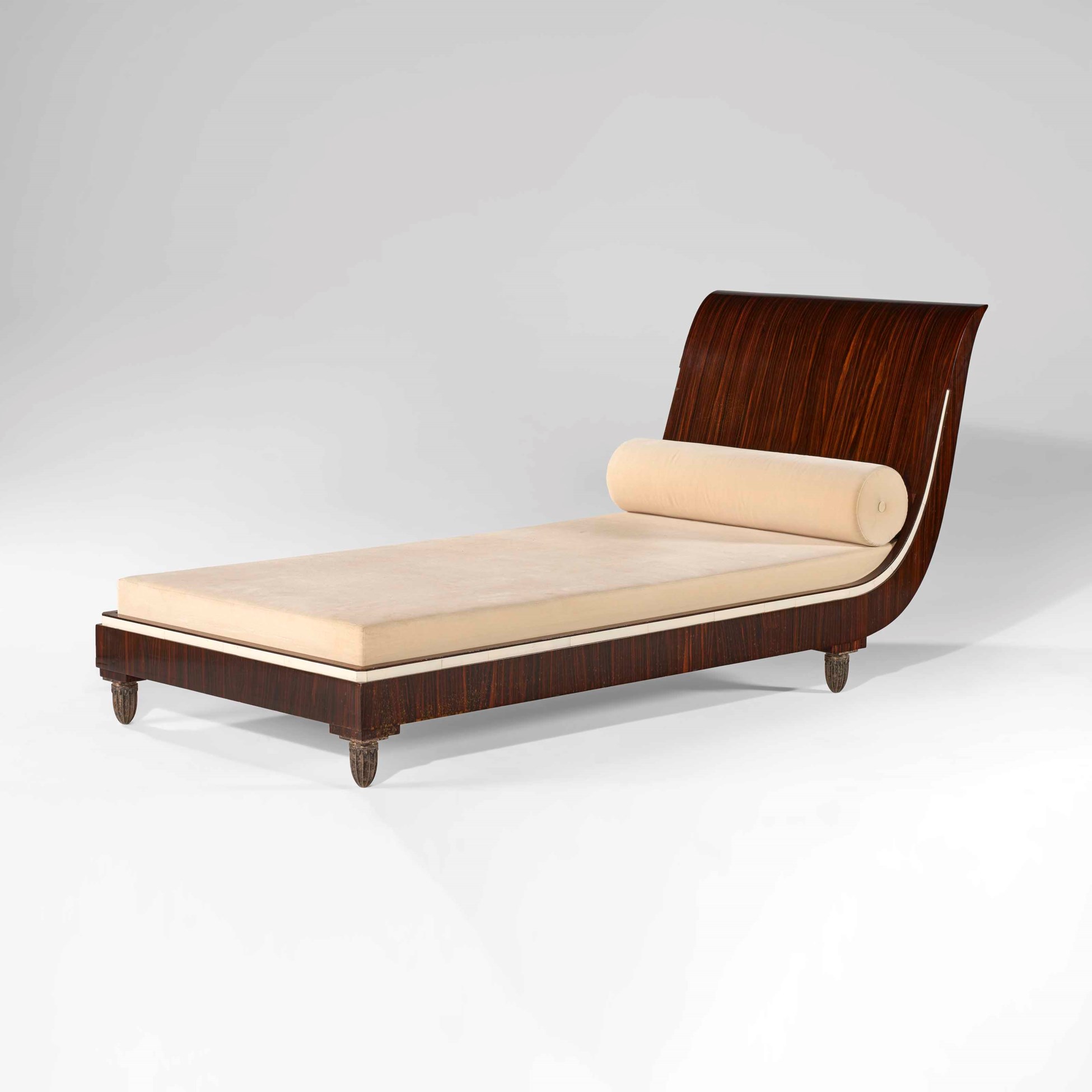 ÉMILE-JACQUES RUHLMANN (1879-1933), 'Marozeau' Daybed, circa 1925 ...