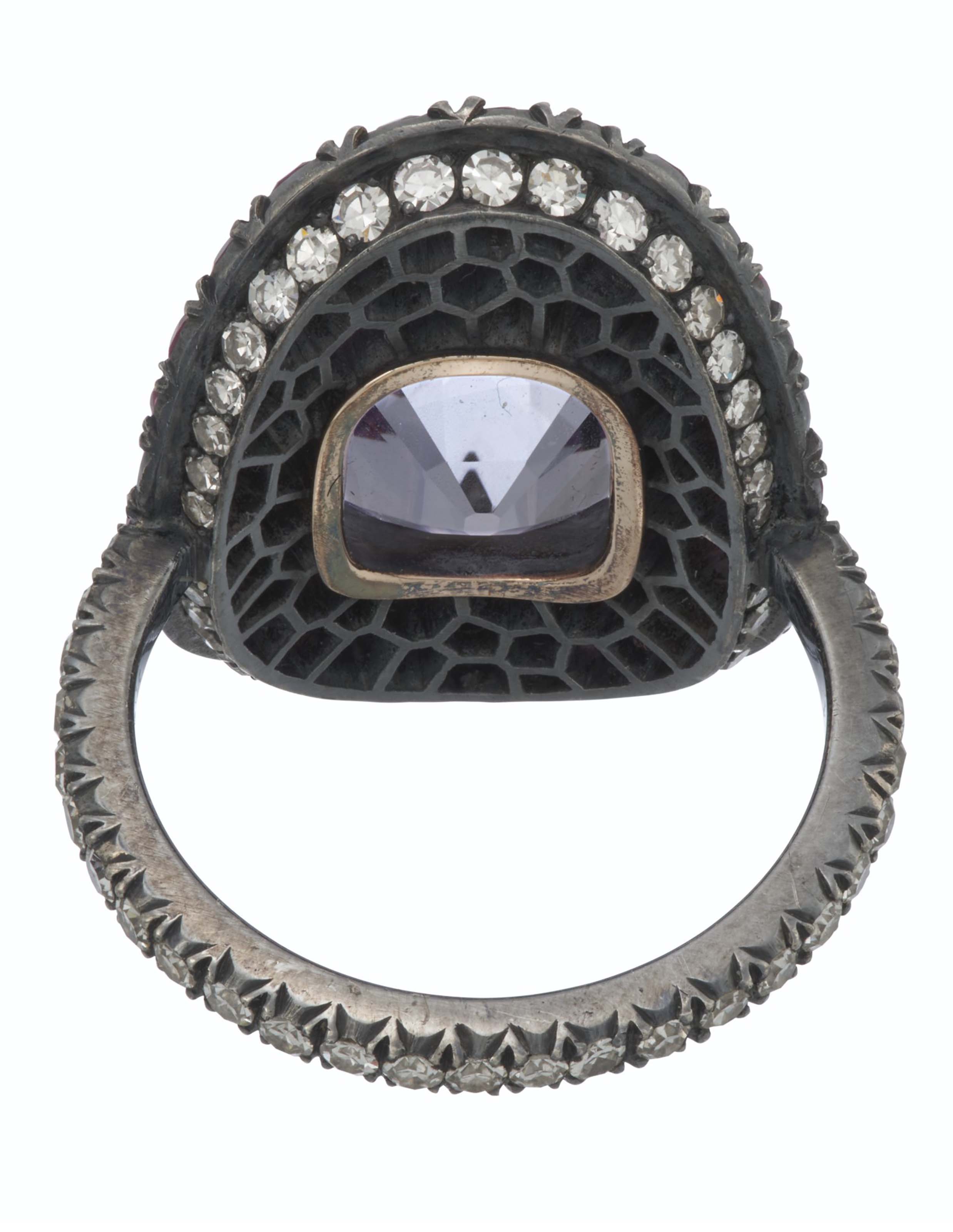 JAR COLORED SAPPHIRE, PINK SPINEL AND DIAMOND 'BONNET' RING