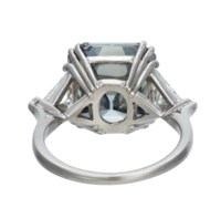 A RARE COLORED DIAMOND AND DIAMOND RING | Christie's