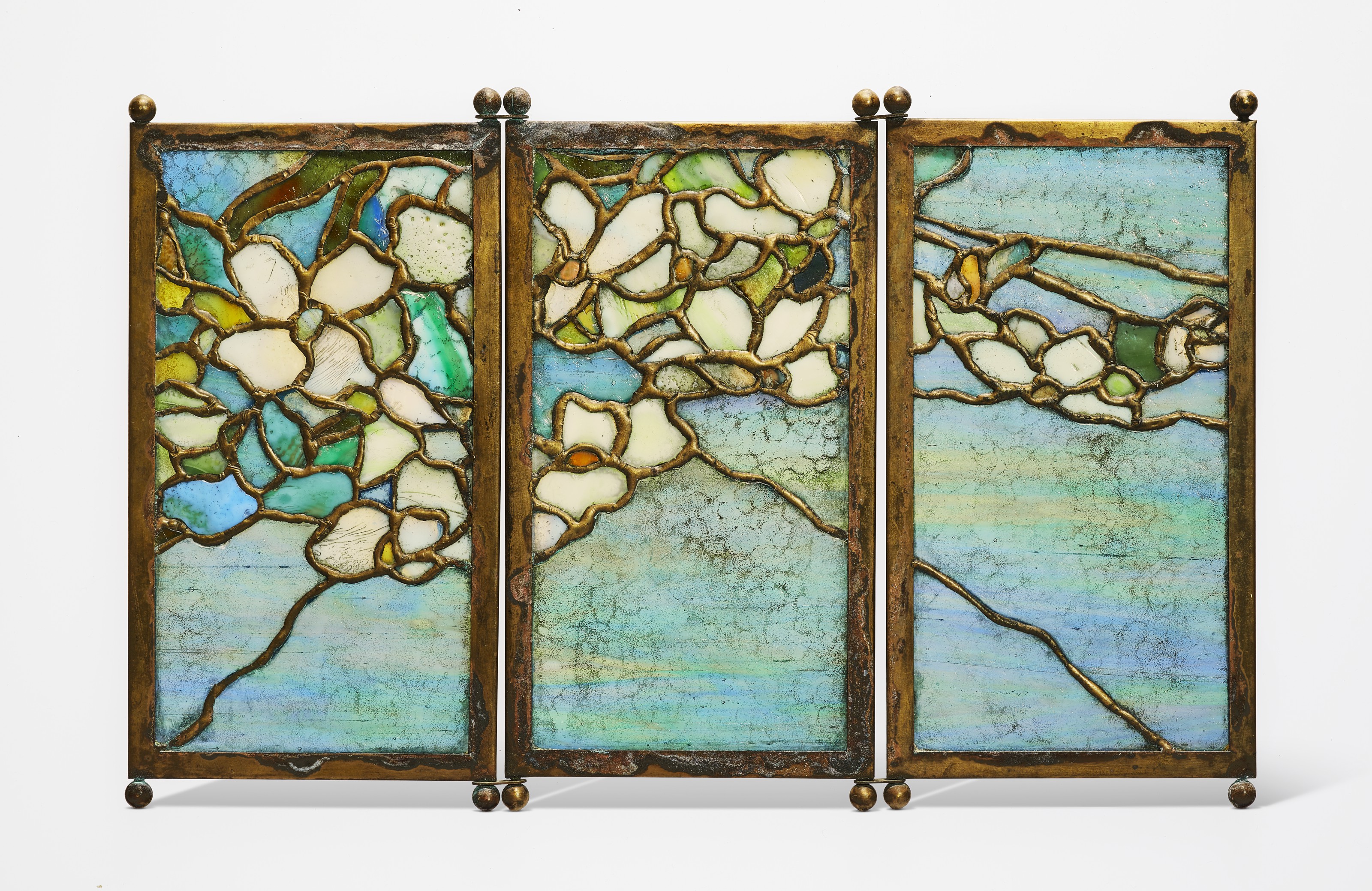 TIFFANY STUDIOS, 'Scarab' Desk Lamp, circa 1905 | Christie's
