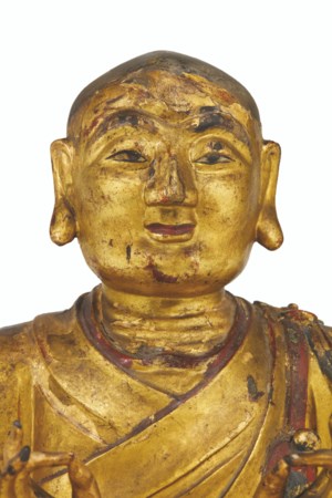 STATUE DE LUOHAN EN BRONZE LAQUE OR, CHINE, DEBUT DE LA DYNASTIE MING ...