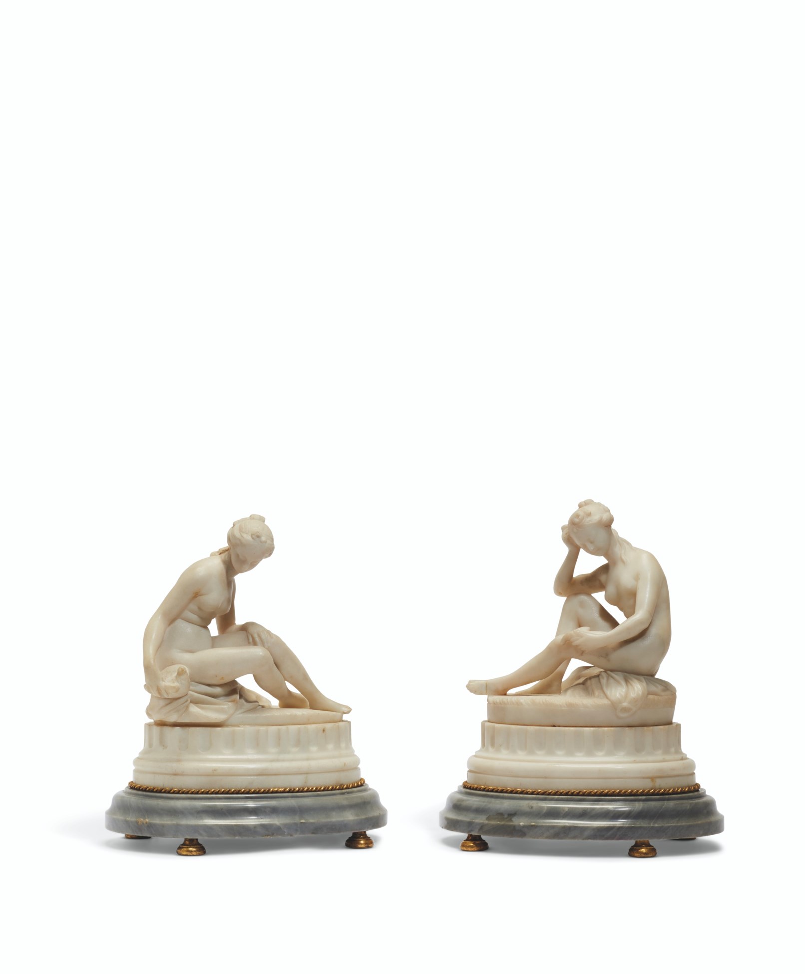 DEUX NYMPHES EN PENDANT, ECOLE FRANCAISE DE LA FIN DU XVIIIe SIECLE OU ...
