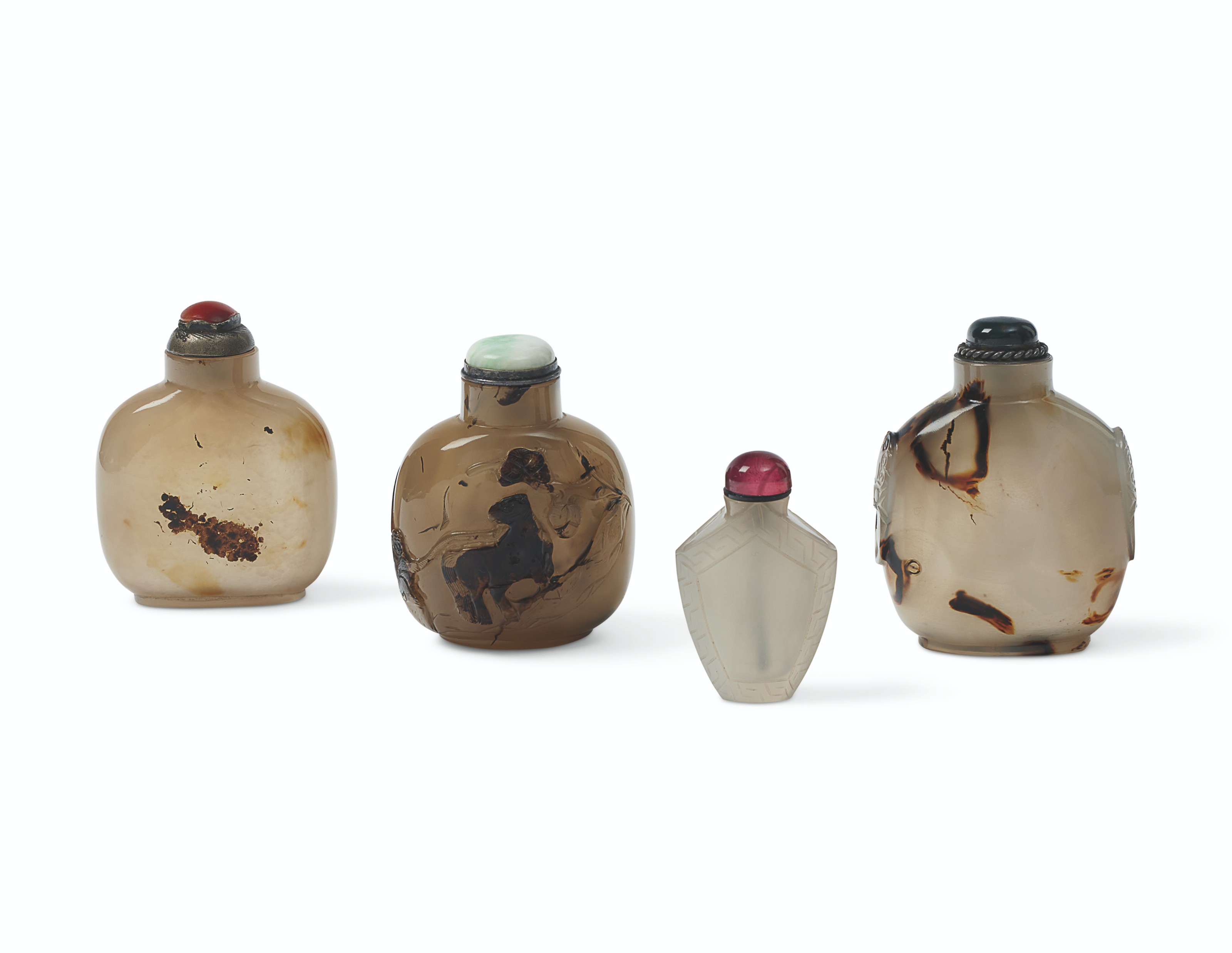 FOUR AGATE SNUFF BOTTLES, CHINA, QING DYNASTY (1644-1911) | Christie’s