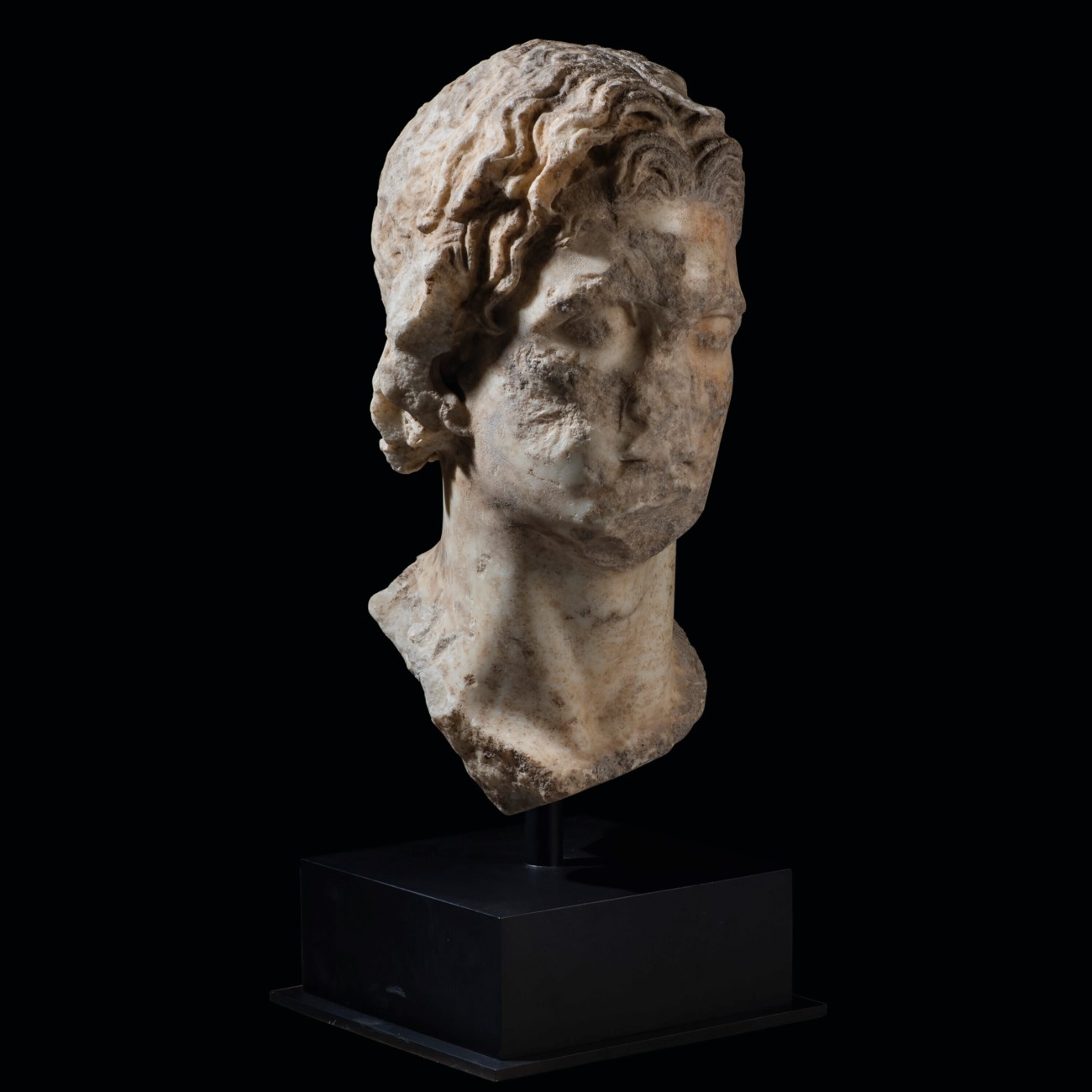 A MONUMENTAL GREEK HEAD OF ALEXANDER THE GREAT, HELLENISTIC PERIOD ...
