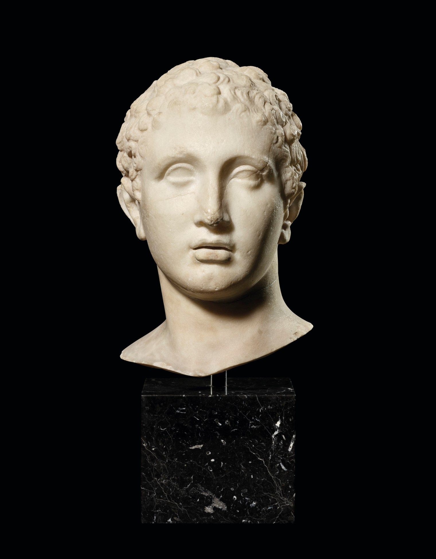 A ROMAN MARBLE HEAD OF AN ATHLETE, CIRCA LATE 1ST CENTURY A.D. | Christie's
