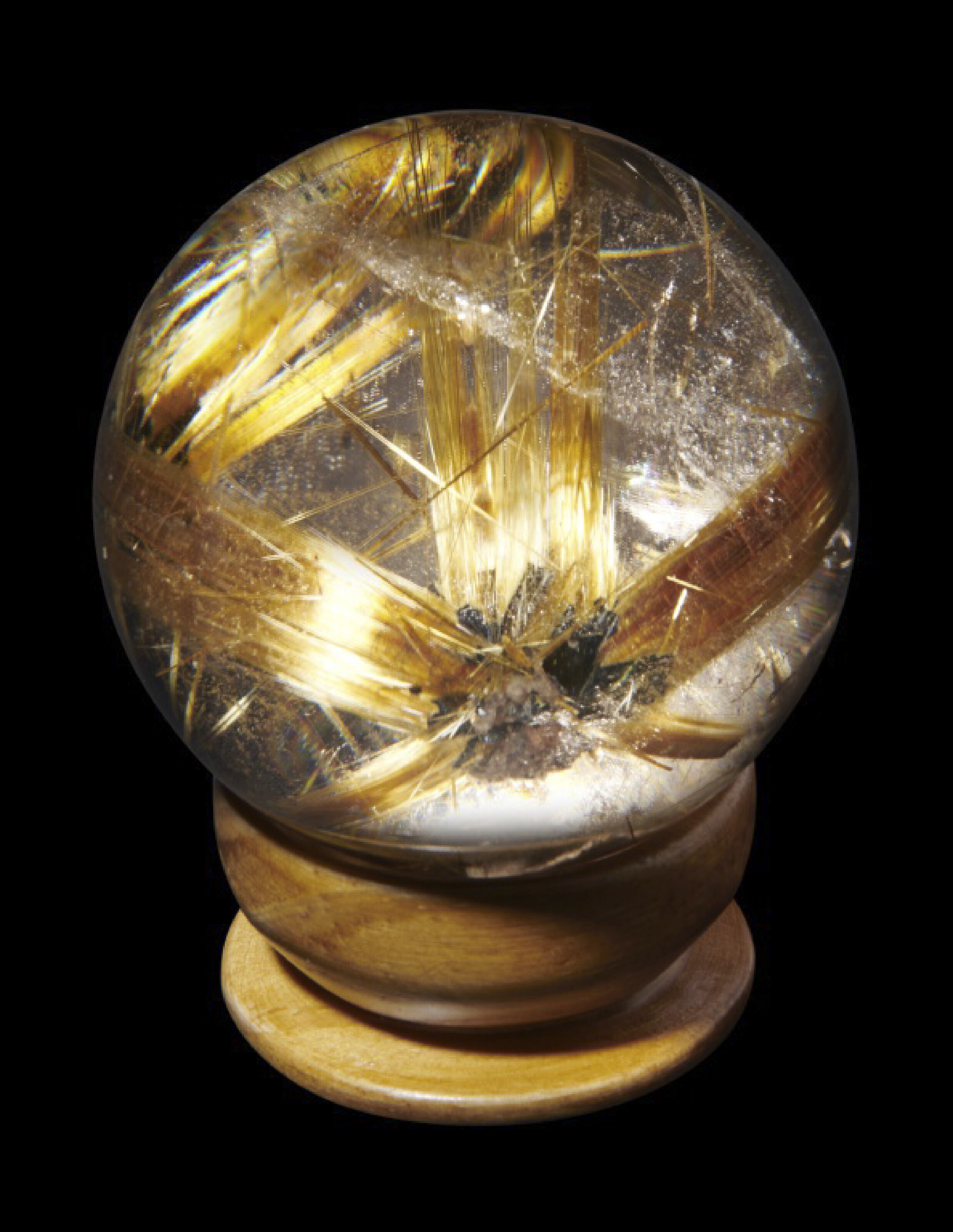 A RUTILATED "STAR" IN QUARTZ SPHERE, BRAZIL | Christie’s