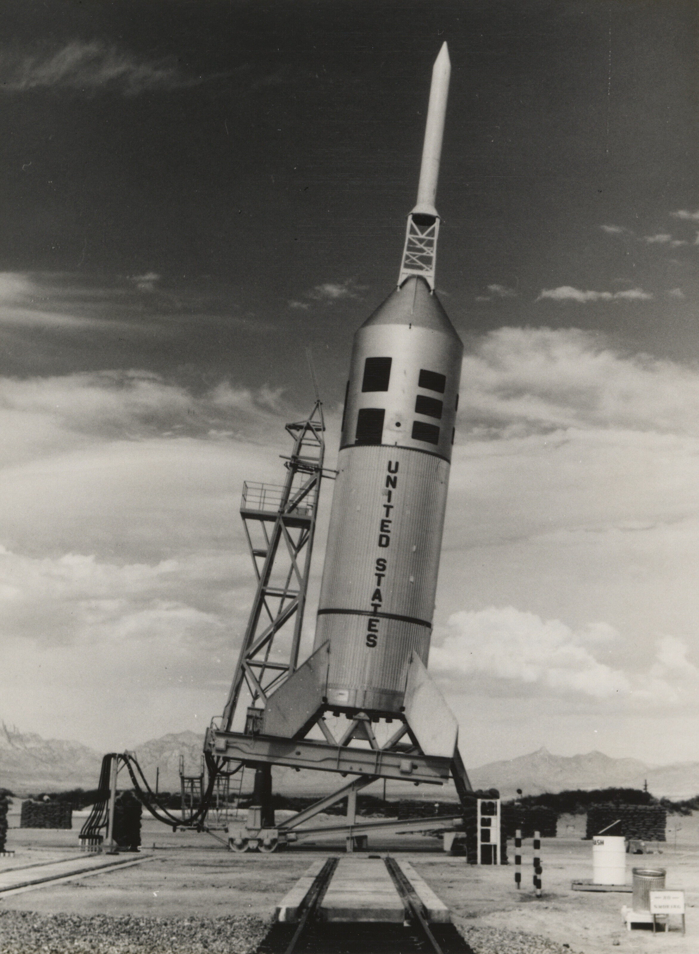 LITTLE JOE II ON PAD AT WHITE SANDS, AUGUST, 28, 1963, NASA [PROJECT ...