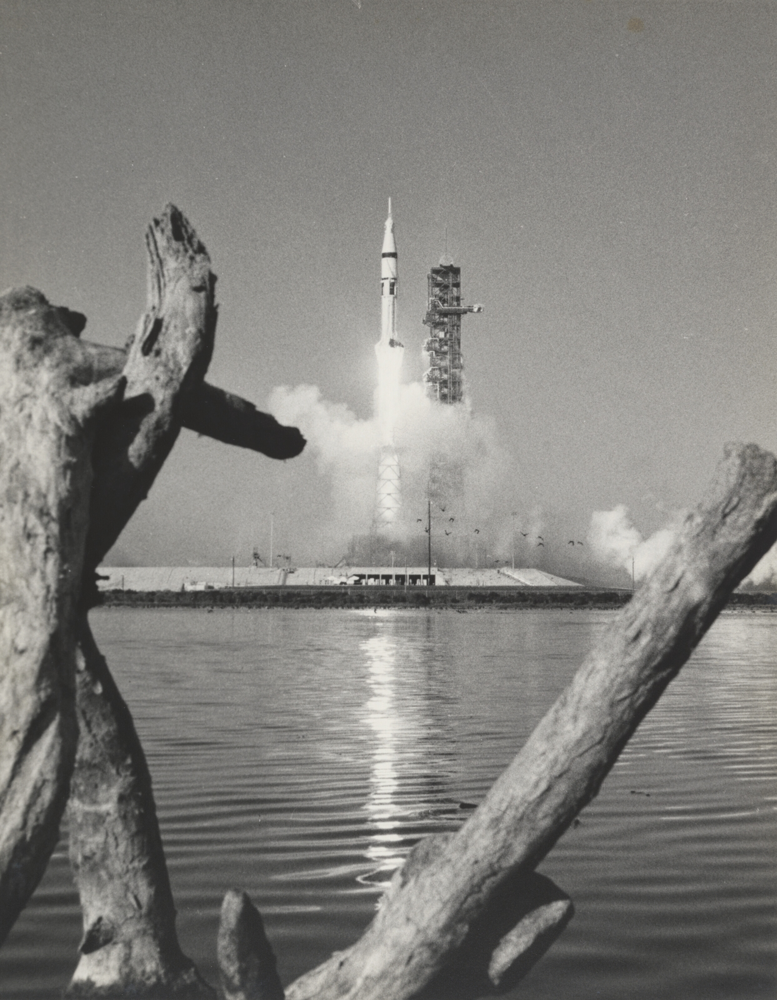THE LAUNCH OF SKYLAB 4, RIVER VIEW, NOVEMBER 16, 1973, NASA [SKYLAB 4 ...