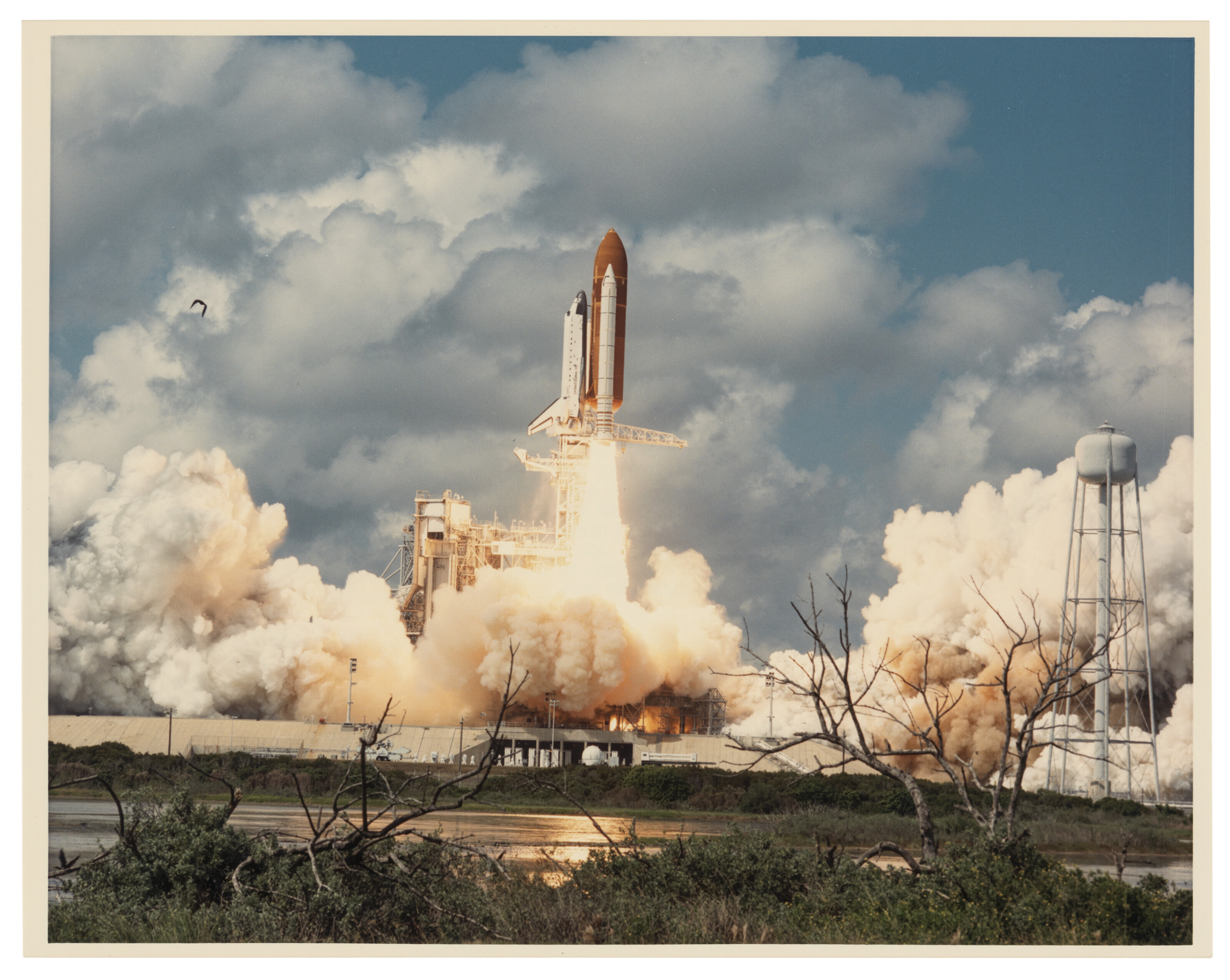 space shuttle discovery launch
