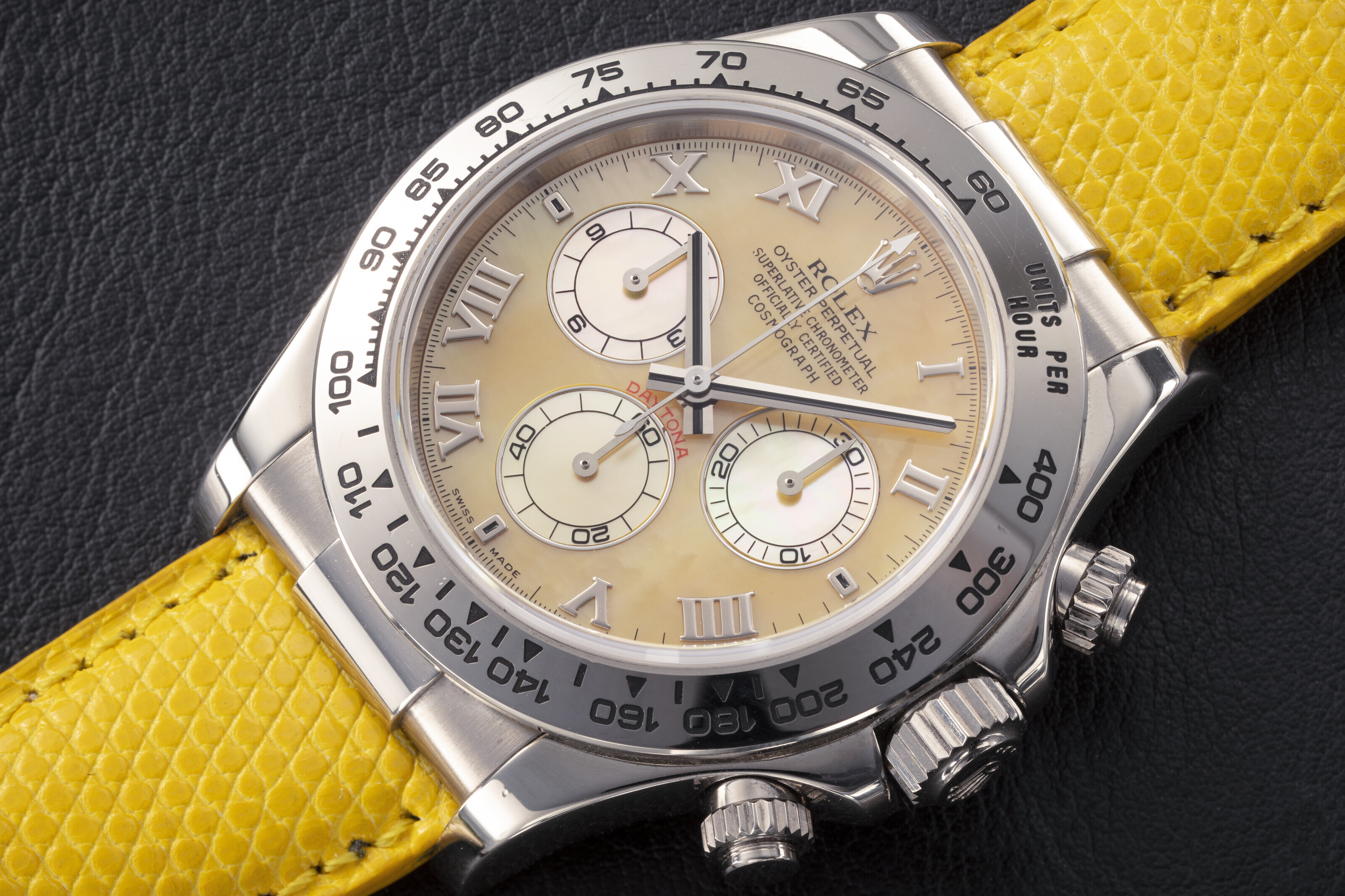 ROLEX, DAYONTA ‘BEACH’ REF. 116519, A GOLD AUTOMATIC WRISTWATCH WITH ...