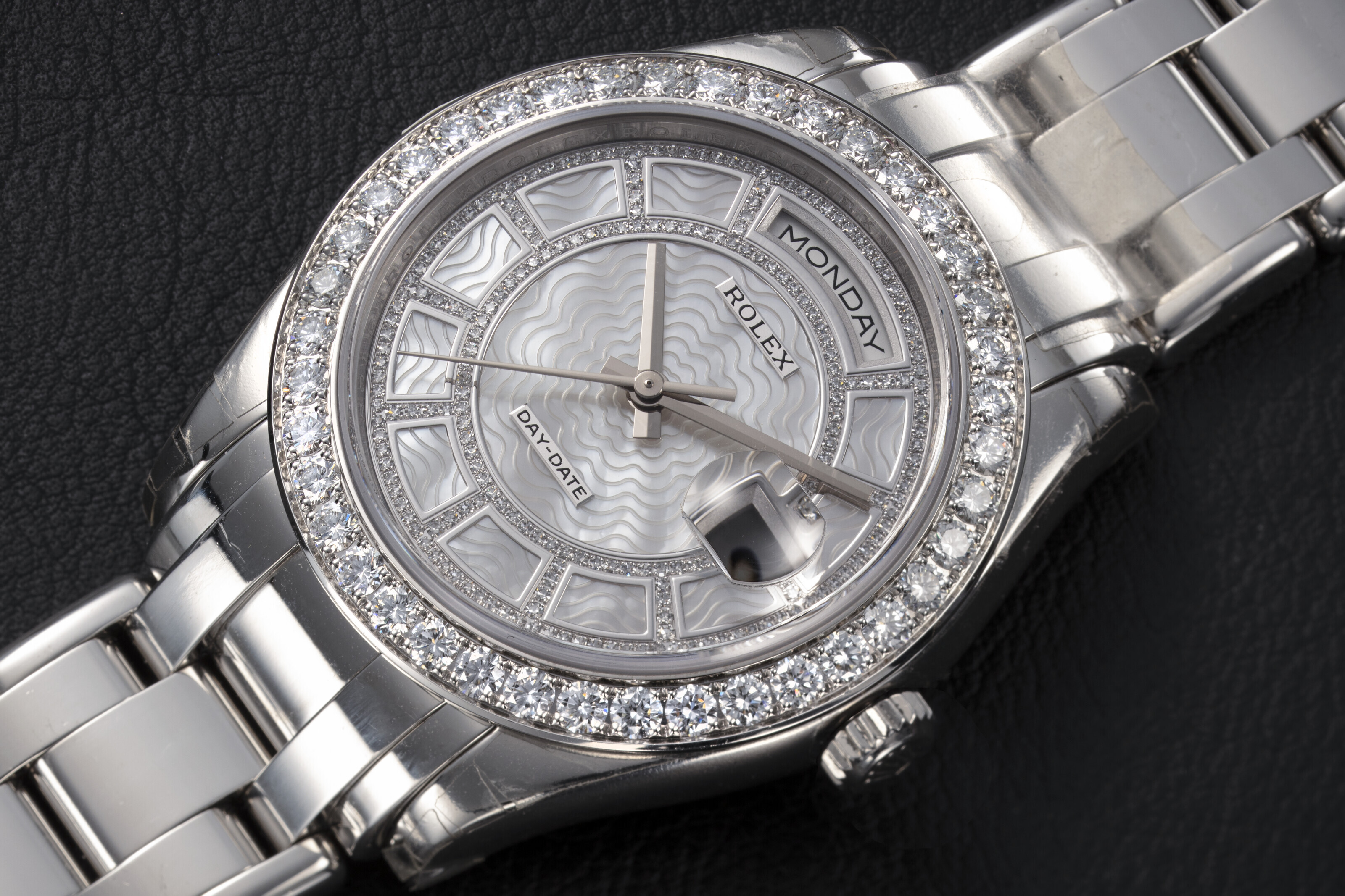ROLEX, DAY DATE REF. 18946, A PLATINUM AND DIAMOND-SET WRISTWATCH WITH ...