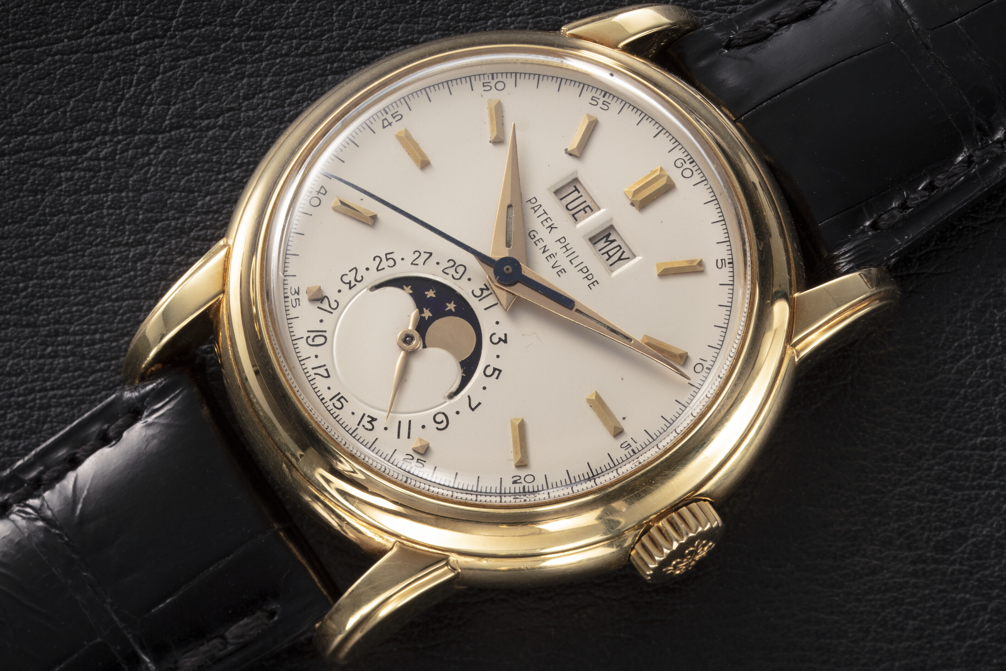 PATEK PHILIPPE, REF. 2438/1, A RARE GOLD PERPETUAL CALENDAR WRISTWATCH ...
