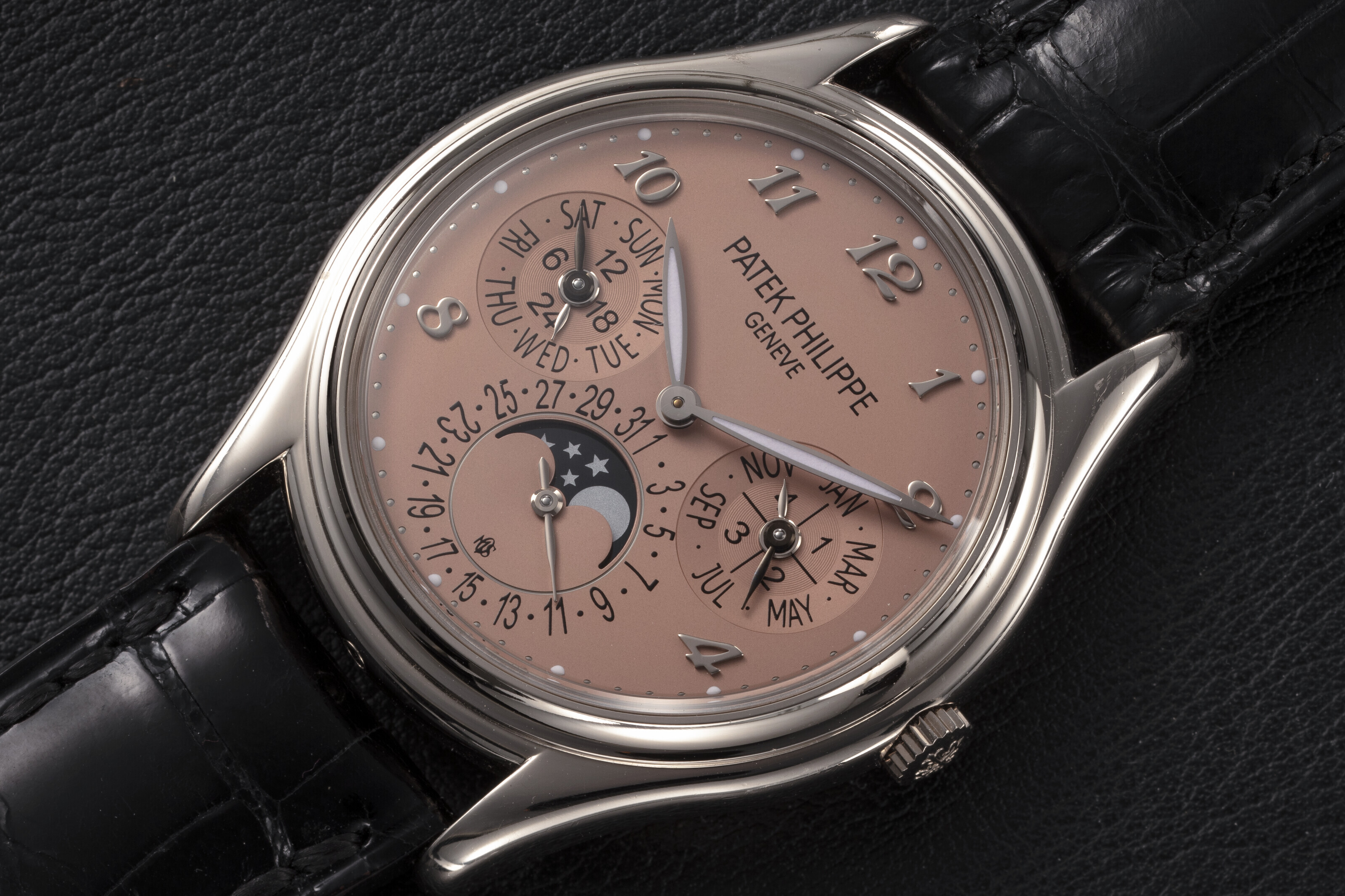 PATEK PHILIPPE REF. 3940G ‘MICHAEL OVITZ’, A UNIQUE GOLD PERPETUAL ...