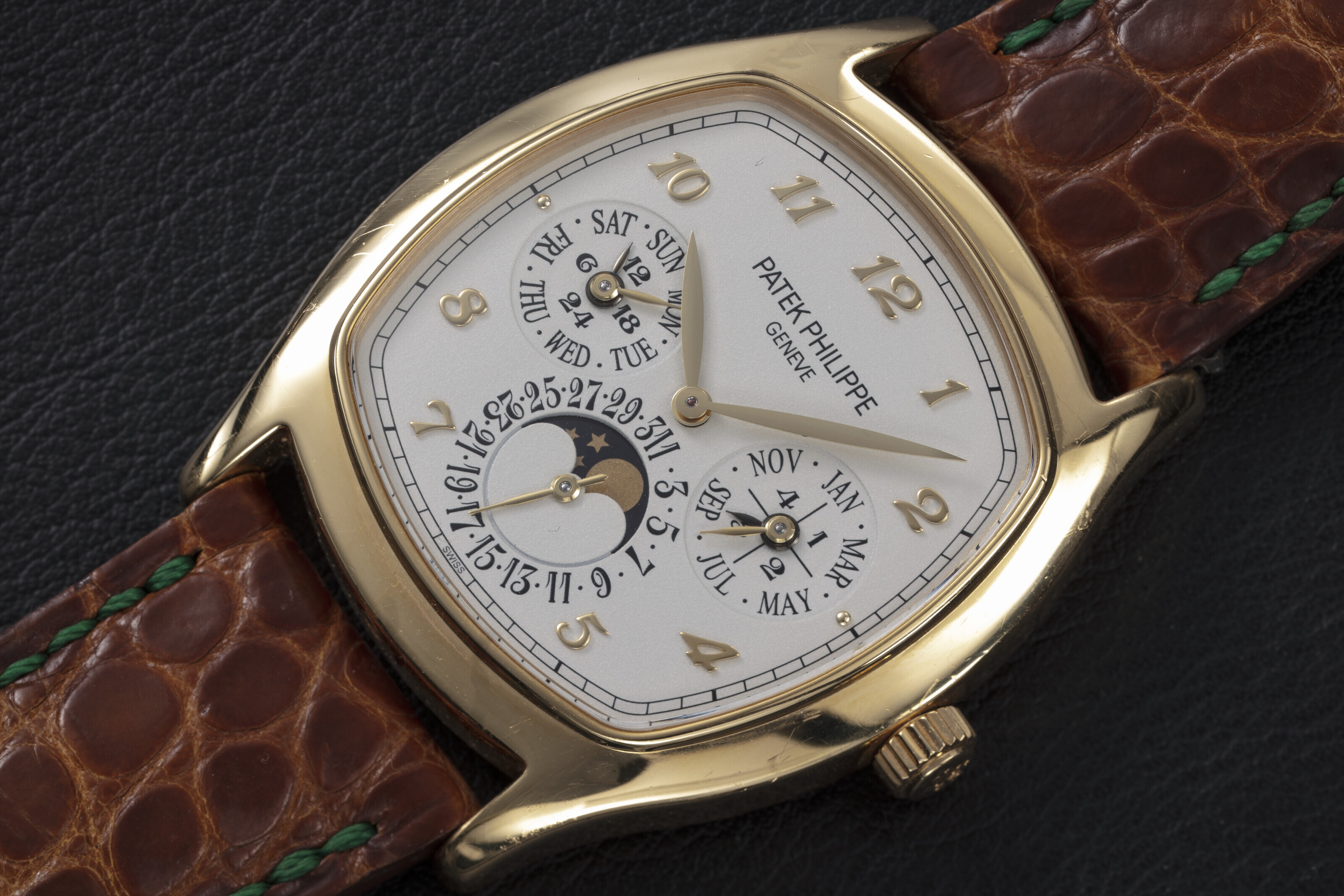PATEK PHILIPPE, REF. 5940J-001, A GOLD PERPETUAL CALENDAR WRISTWATCH ...