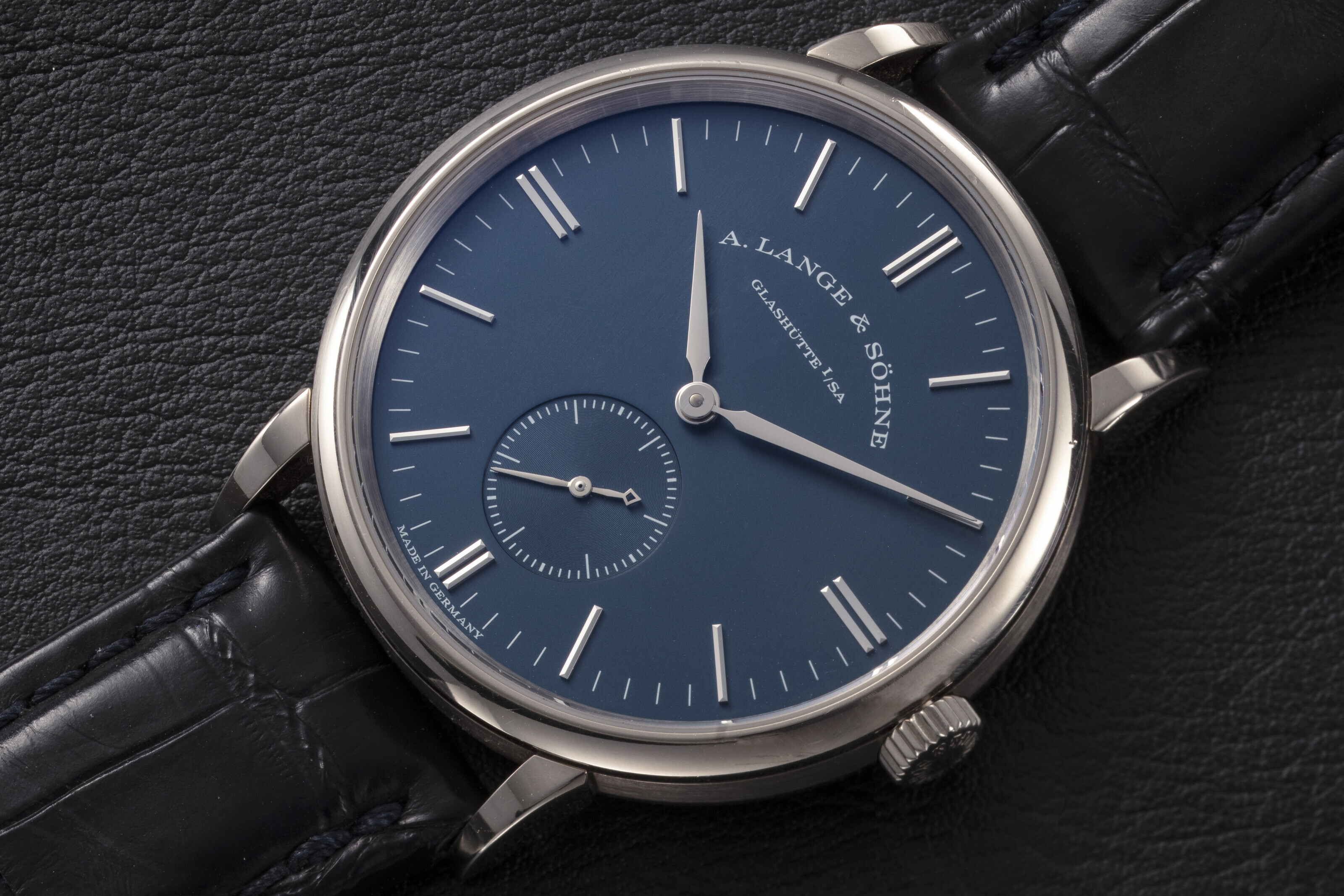 A. LANGE & SÖHNE, SAXONIA REF. 219.028, A GOLD MANUAL-WINDING ...