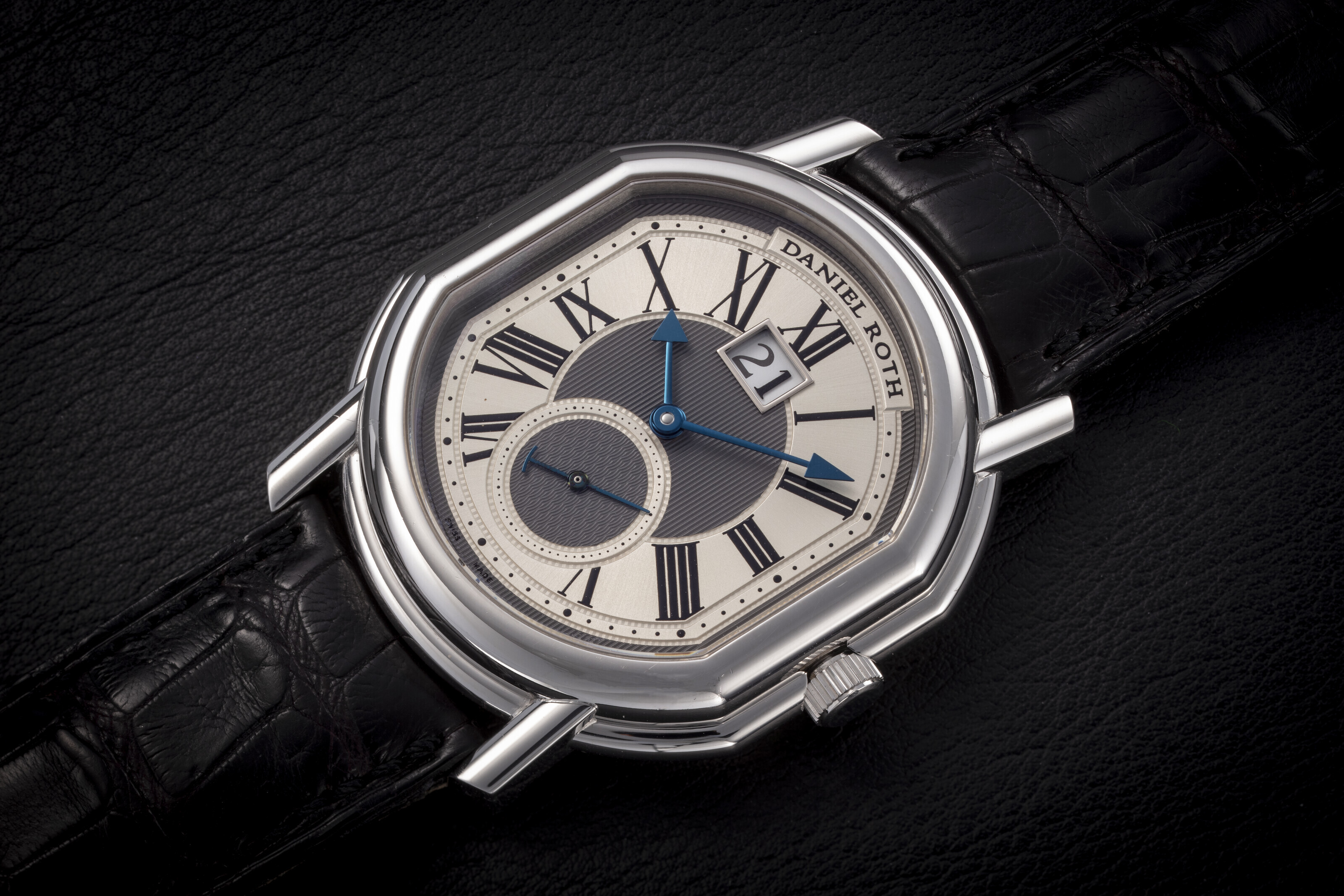 DANIEL ROTH, DATOMAX REF. 208.X.60, AN ATTRACTIVE GOLD AUTOMATIC ...