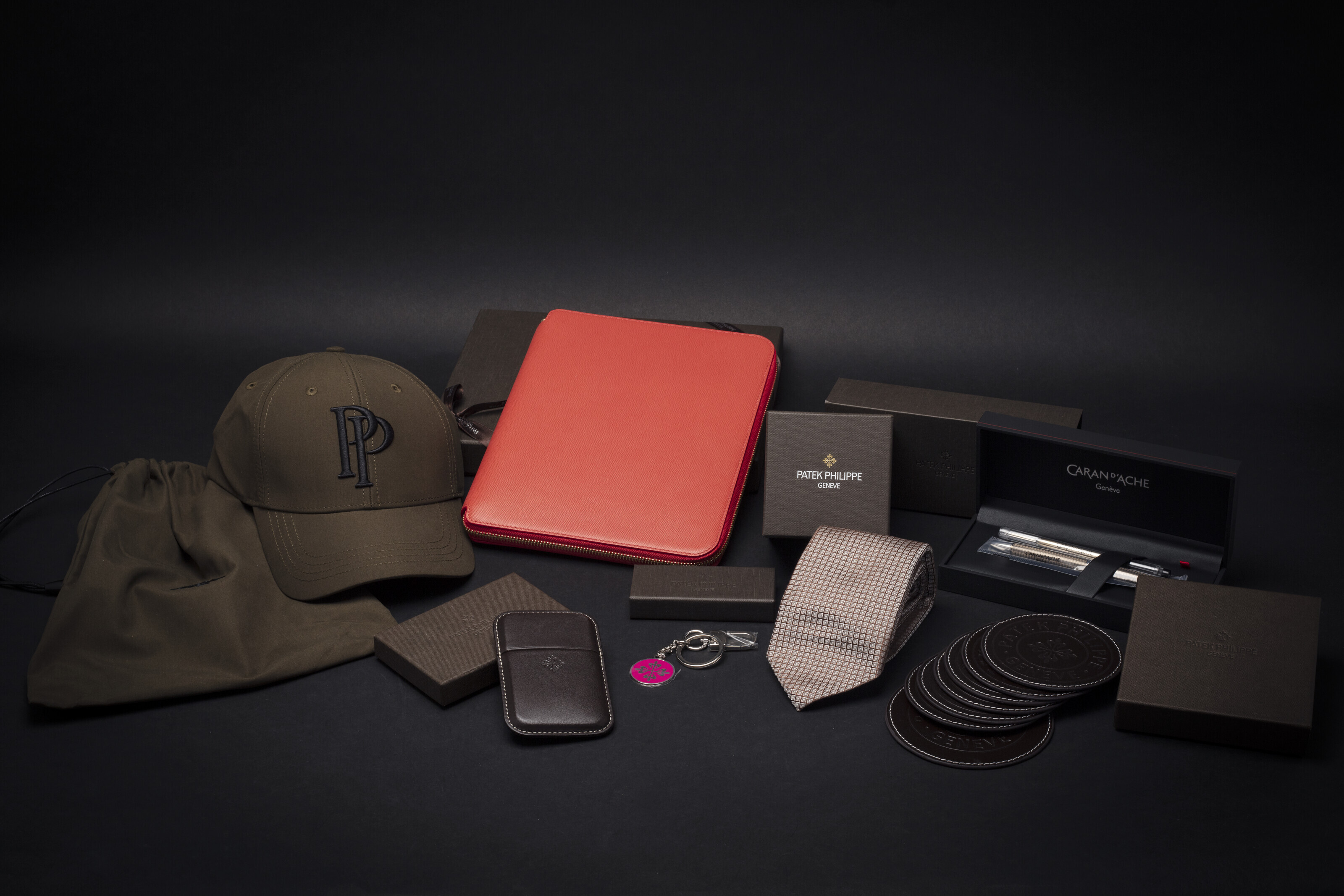 A SET OF 7 PATEK PHILIPPE ACCESSORIES, | Christie’s