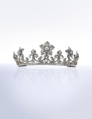 RARE 19TH CENTURY COLLECTION OF JEWELS | Christie's