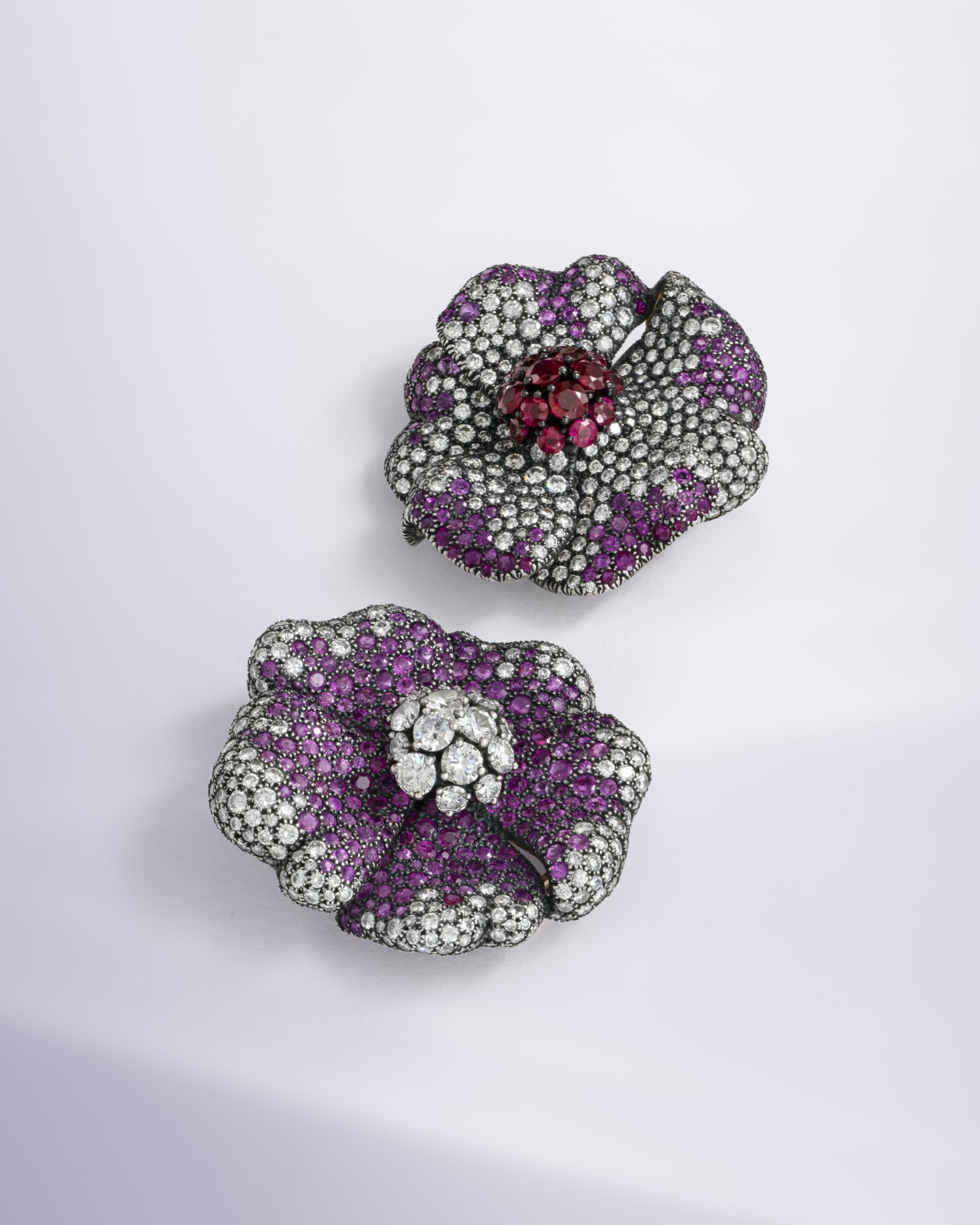 JAR COLOURED SAPPHIRES, RUBIES AND DIAMOND FLOWER BROOCHES | Christie's