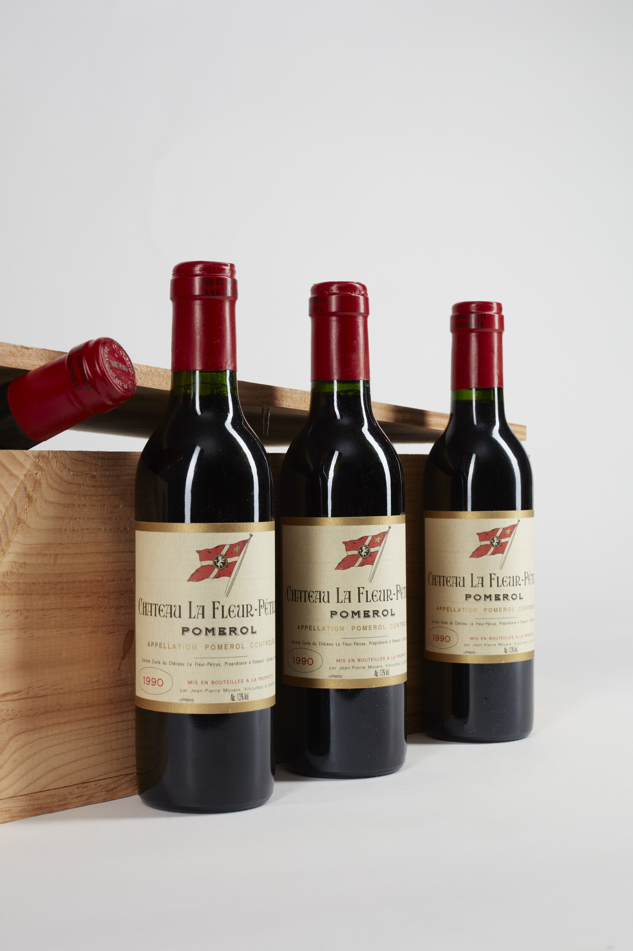 Château La Fleur-Pétrus 1990, PomerolIn original wooden case. Excellent ...