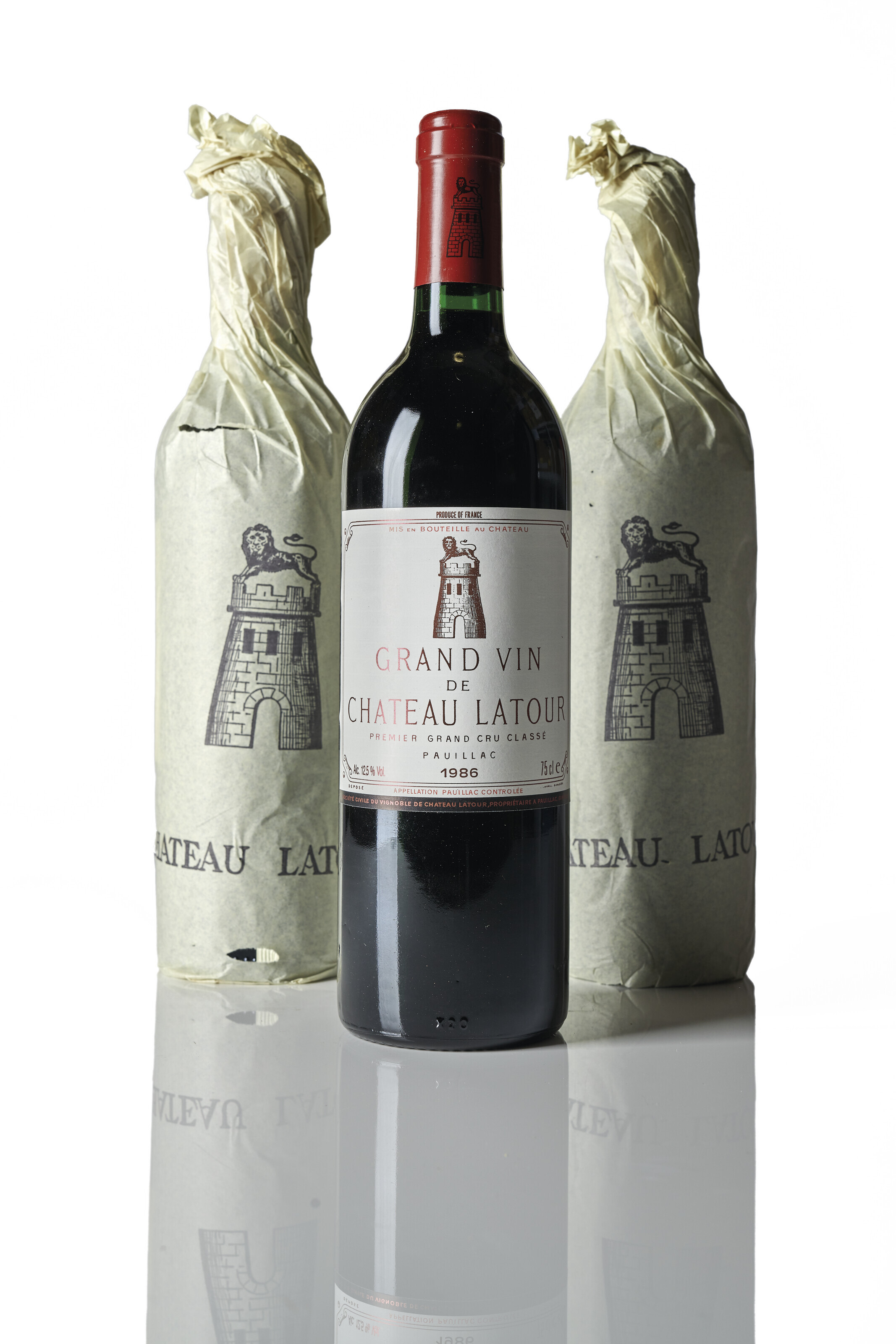 Château Latour 1986, Pauillac, 1er cru classéIn original wooden case ...