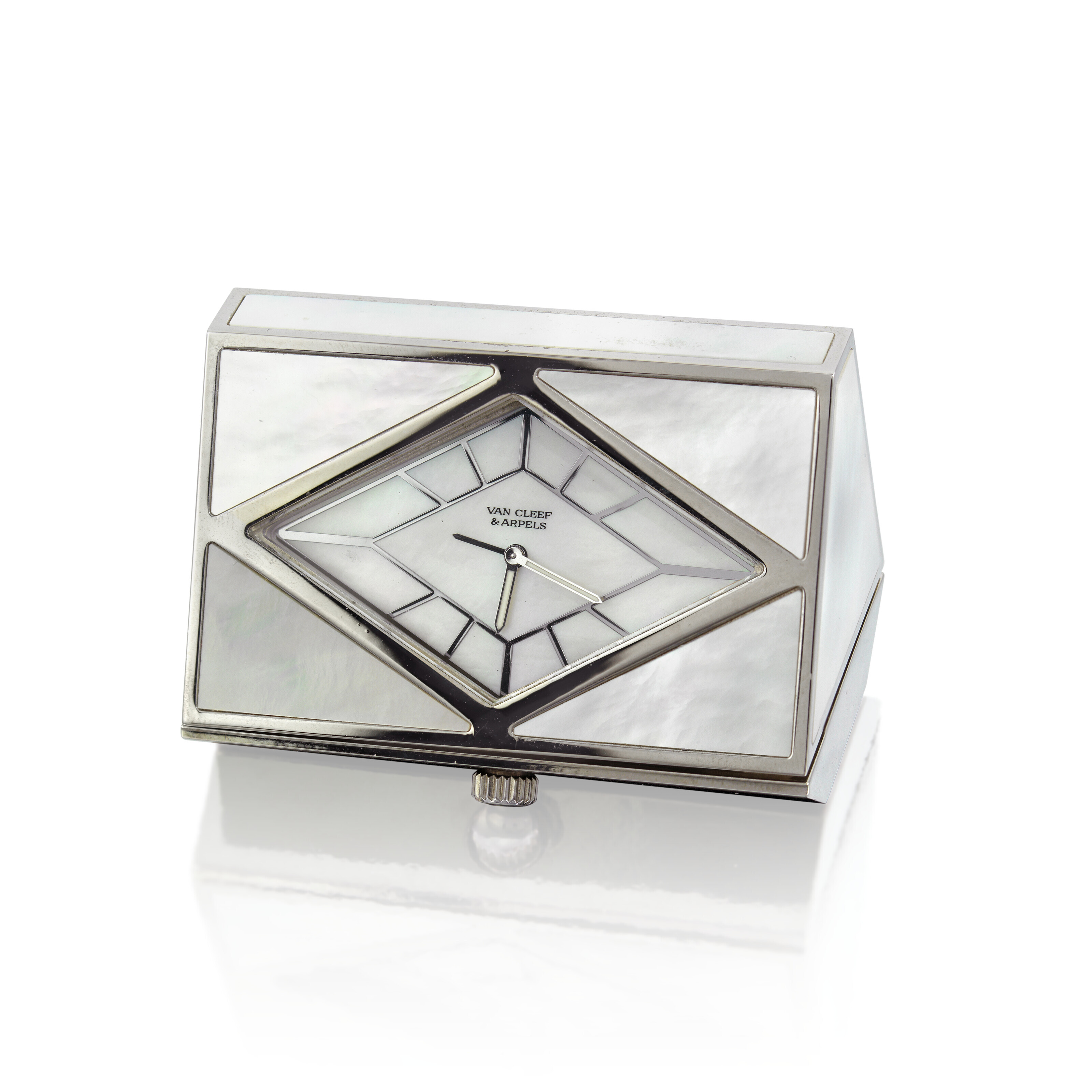 NO RESERVE - VAN CLEEF & ARPELS MOTHER-OF-PEARL DESK CLOCK, | Christie’s