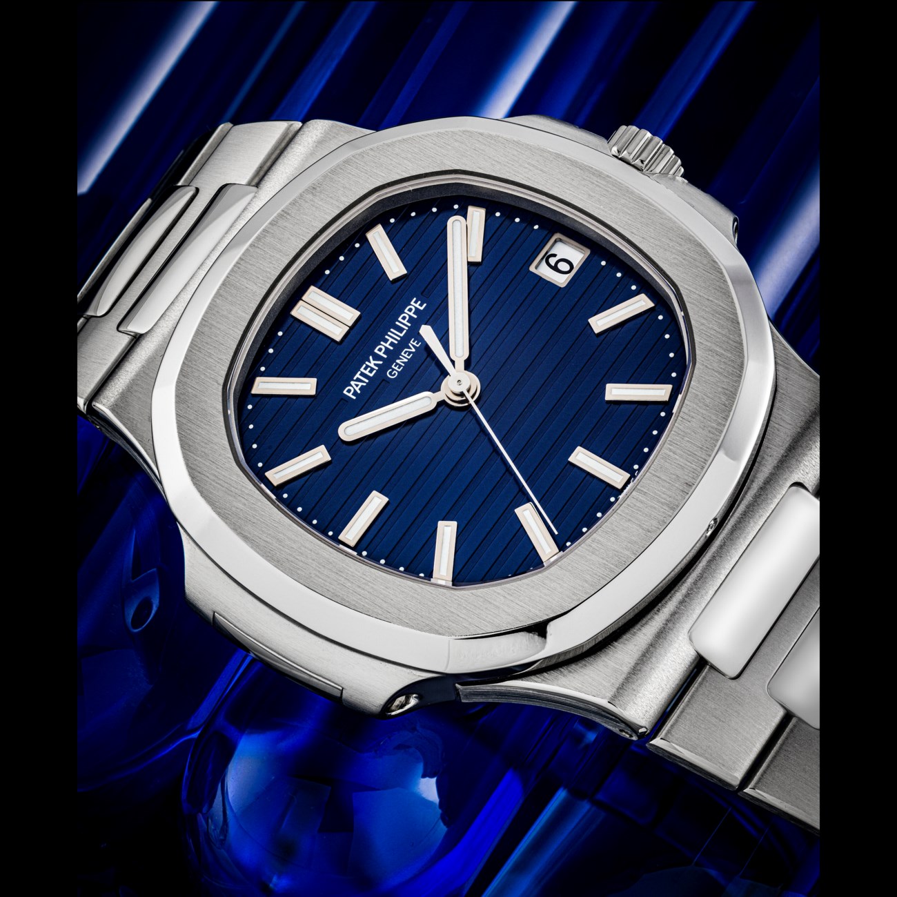 PATEK PHILIPPE. AN EXTREMELY RARE PLATINUM AUTOMATIC WRISTWATCH WITH ...