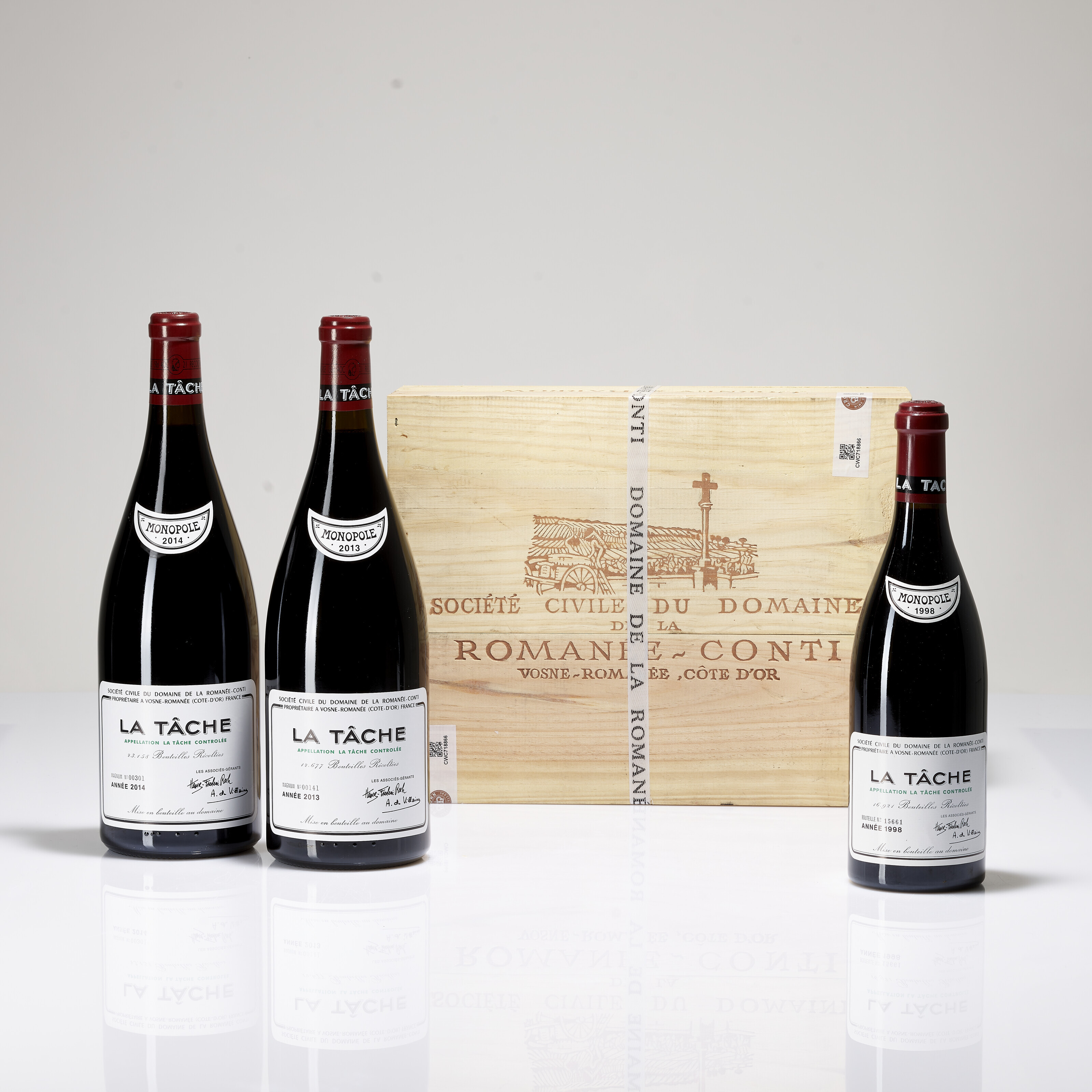 Domaine de la Romanée-Conti, La Tâche 1998, Slightly stained back label ...