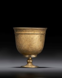 A SMALL FINELY ENGRAVED GILT-BRONZE STEM CUP, TANG DYNASTY (AD 618-907 ...