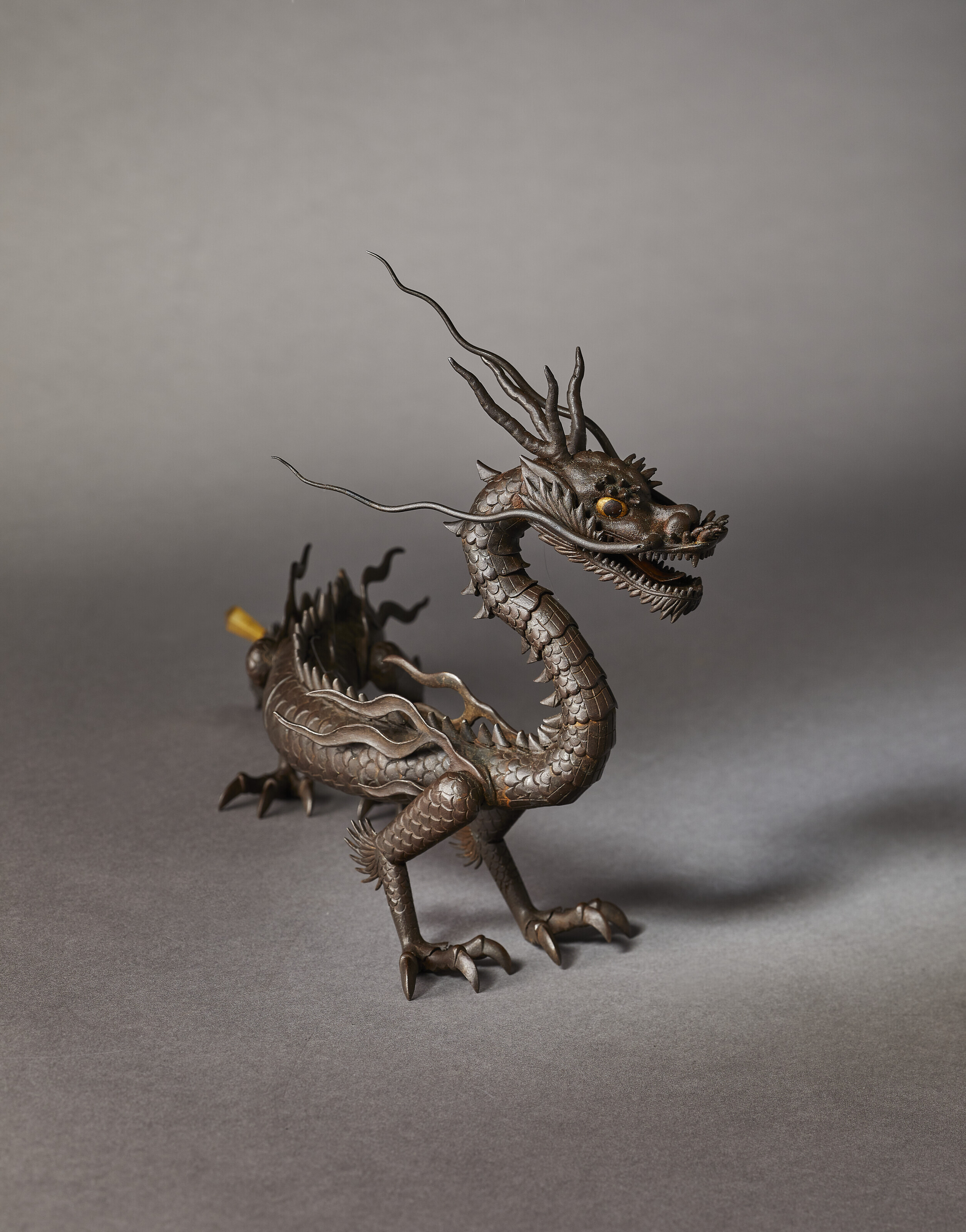 A LACQUER BOX AND COVER, EDO PERIOD (18TH-19TH CENTURY) | Christie's