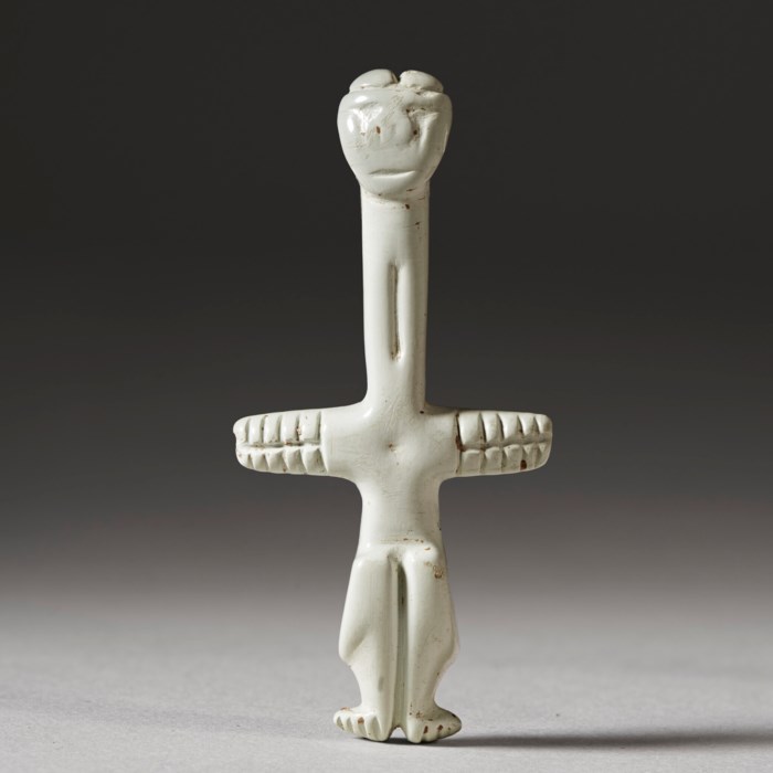 A CYPRIOT PICROLITE FIGURE, CHALCOLITHIC PERIOD, CIRCA LATE 4TH-EARLY ...