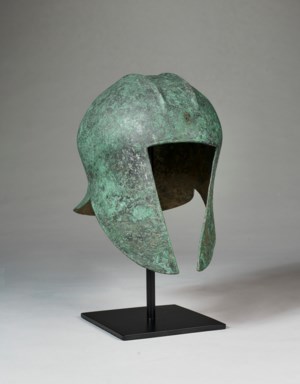 A GREEK BRONZE ILLYRIAN HELMET, LATE ARCHAIC PERIOD TO EARLY CLASSICAL ...