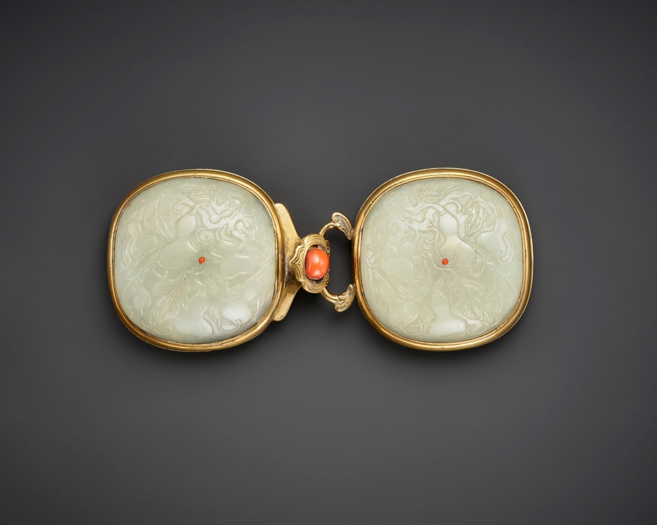 A JADE-INSET GILT-BRONZE TWO-PART BELT BUCKLE, 18TH CENTURY | Christie's