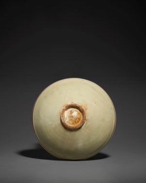 A CARVED YAOZHOU CELADON BOWL, NORTHERN SONG-JIN DYNASTY, 11TH-12TH ...