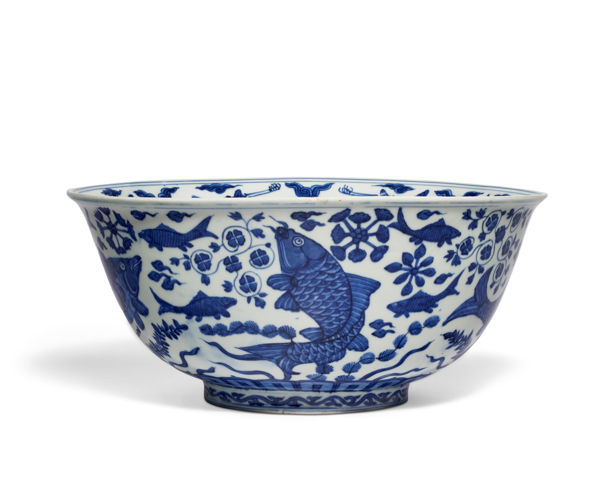 A VERY RARE LARGE BLUE AND WHITE `FISH’ BOWL , WANLI SIX-CHARACTER MARK ...