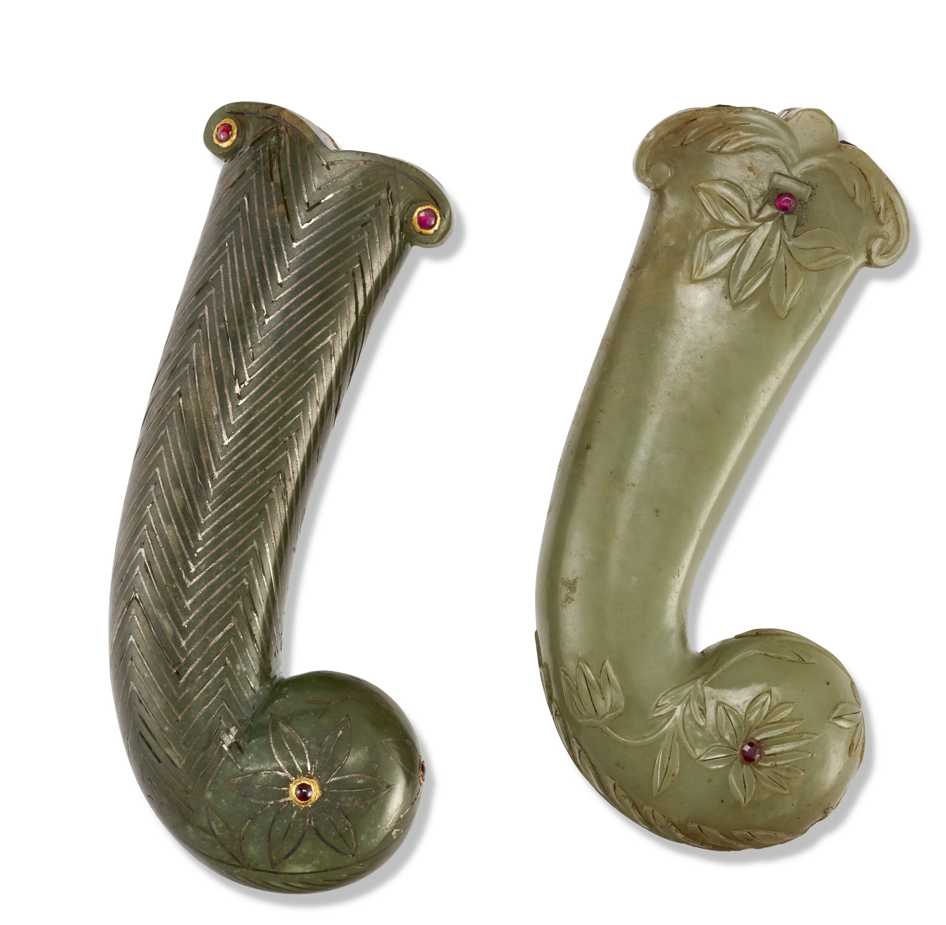 A PAIR OF JADE DAGGER HILTS, INDIA, MUGHAL, 18TH CENTURY | Christie’s