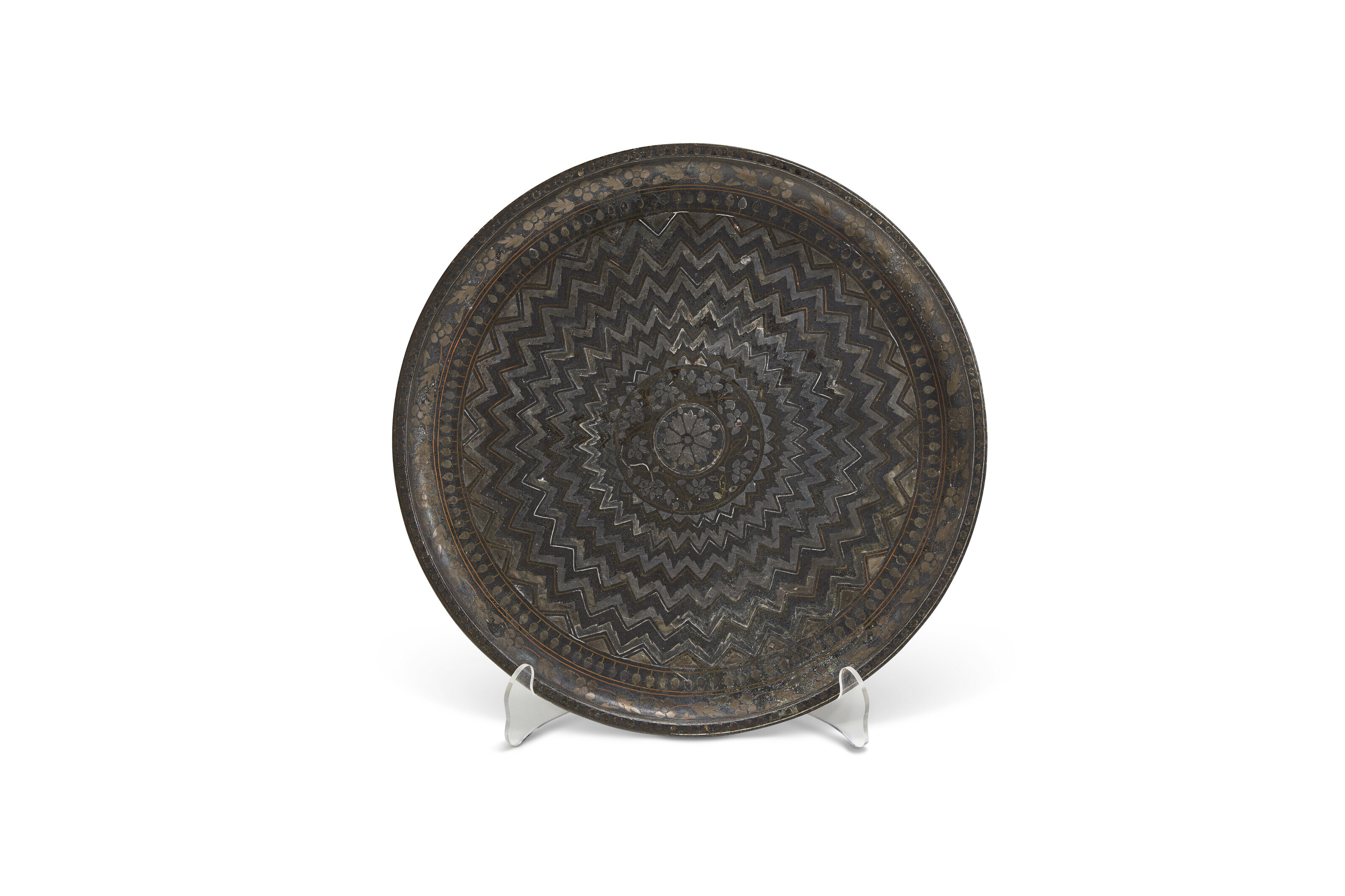 A SILVER-INLAID BIDRI TRAY, INDIA, DECCAN, BIDAR, 19TH CENTURY | Christie’s