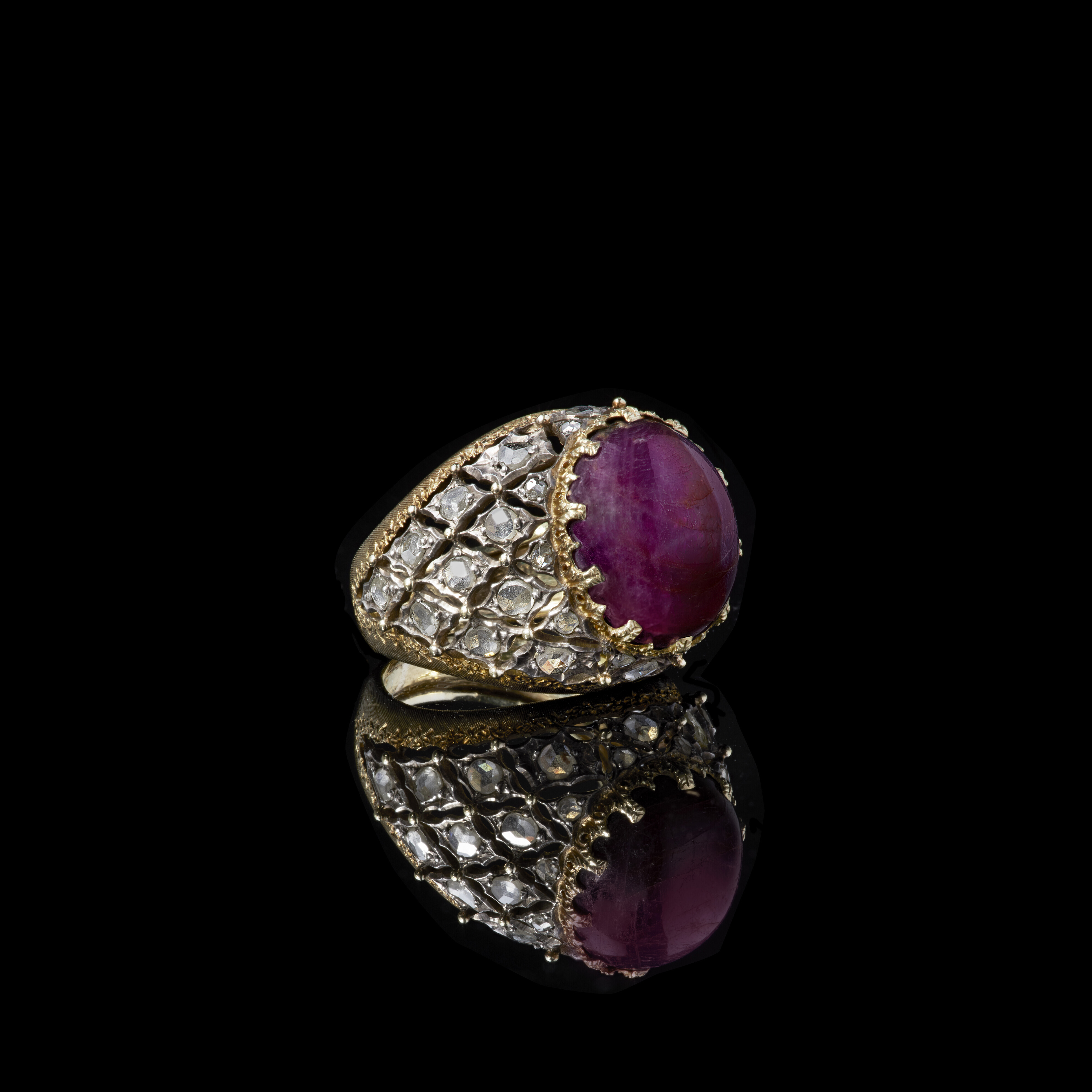 NO RESERVE | BUCCELLATI STAR RUBY AND DIAMOND RING, | Christie’s