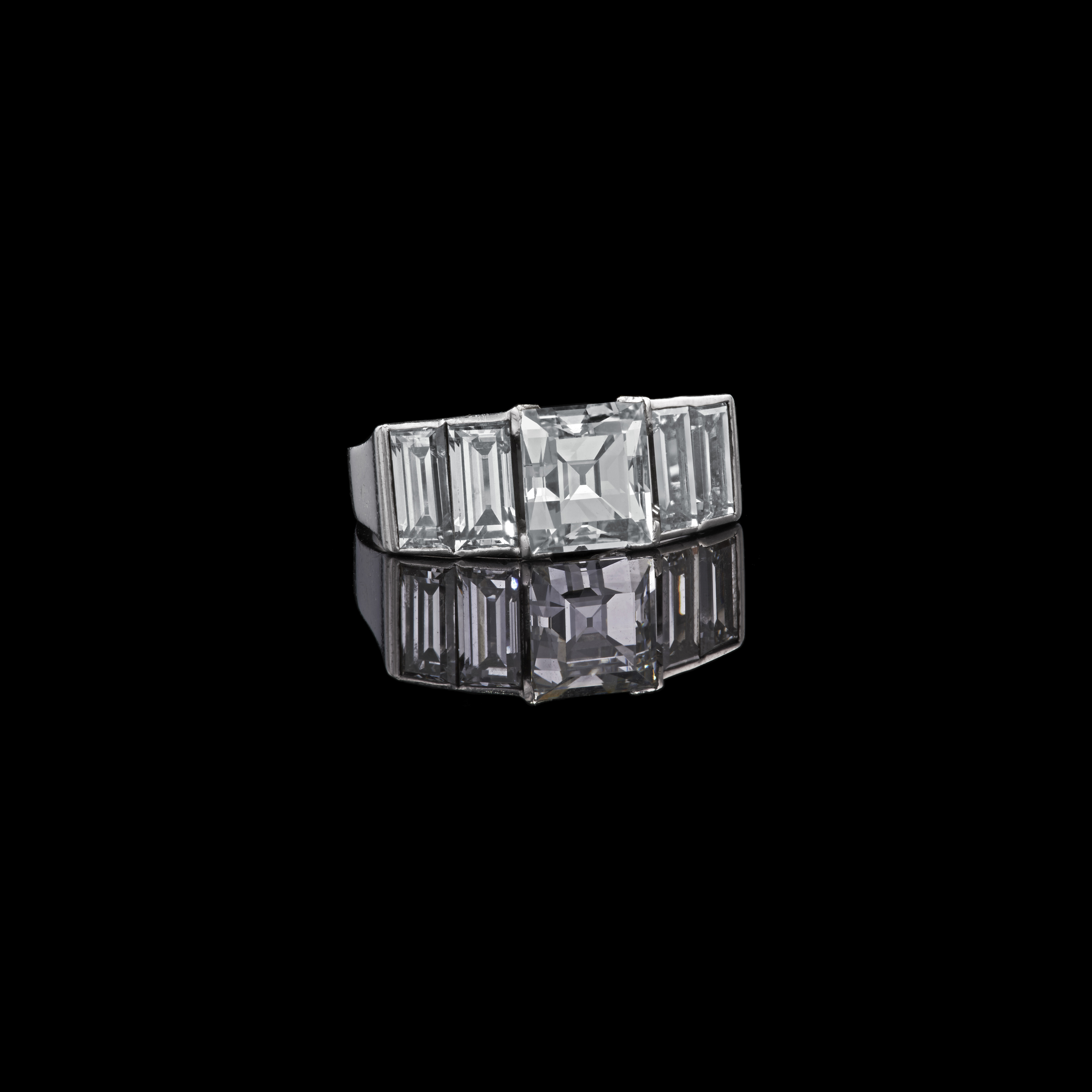 GÜBELIN DIAMOND RING, | Christie’s