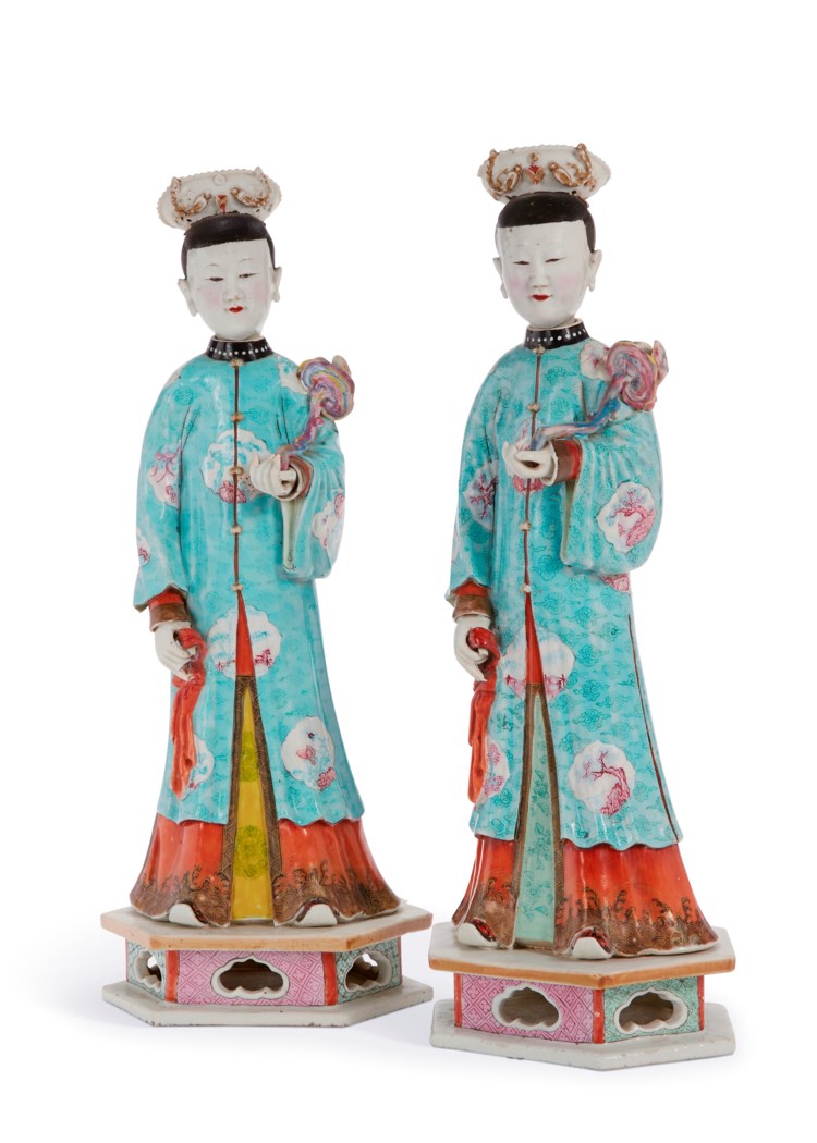 A LARGE PAIR OF CHINESE EXPORT PORCELAIN NODDING HEAD LADIES, QIANLONG ...