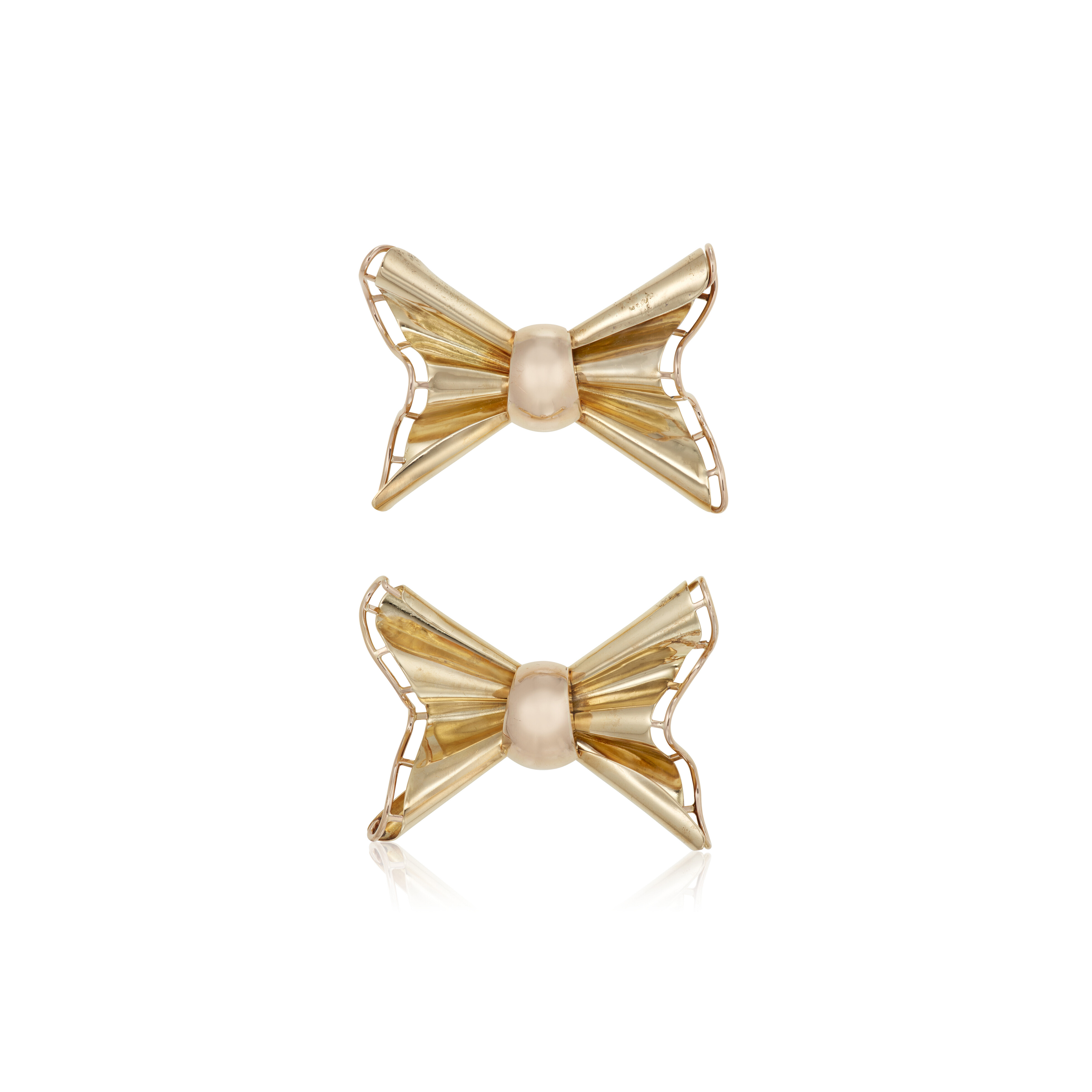 PAIR OF RETRO GOLD BOW BROOCHES, | Christie’s