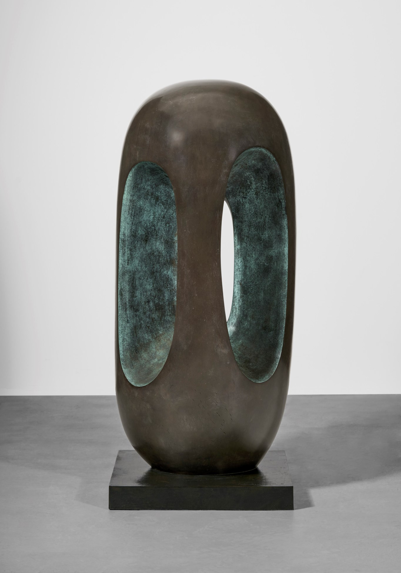 BARBARA HEPWORTH (1903-1975), Elegy III | Christie's
