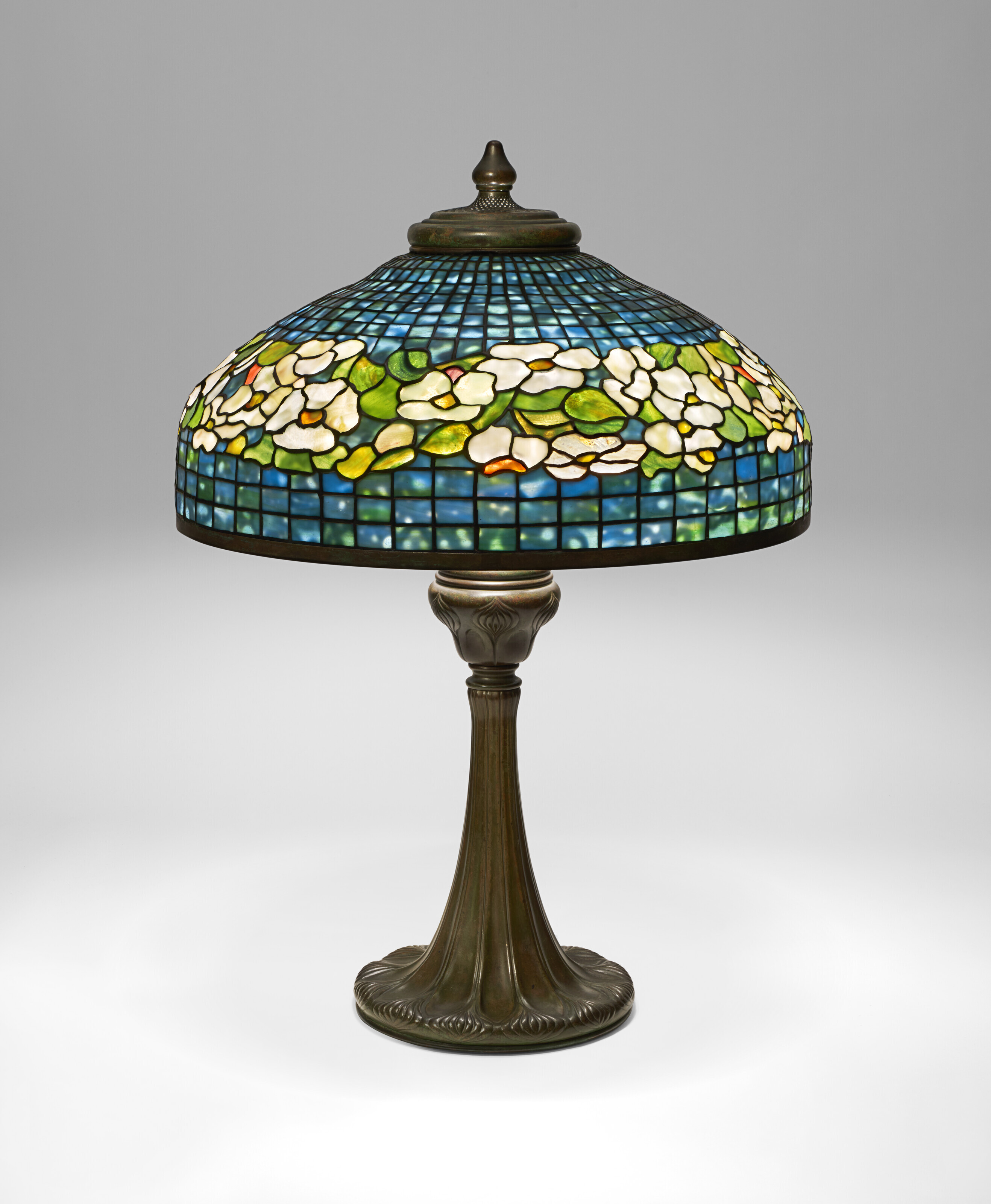 TIFFANY STUDIOS, 'Woodbine' Table Lamp, circa 1905 | Christie's