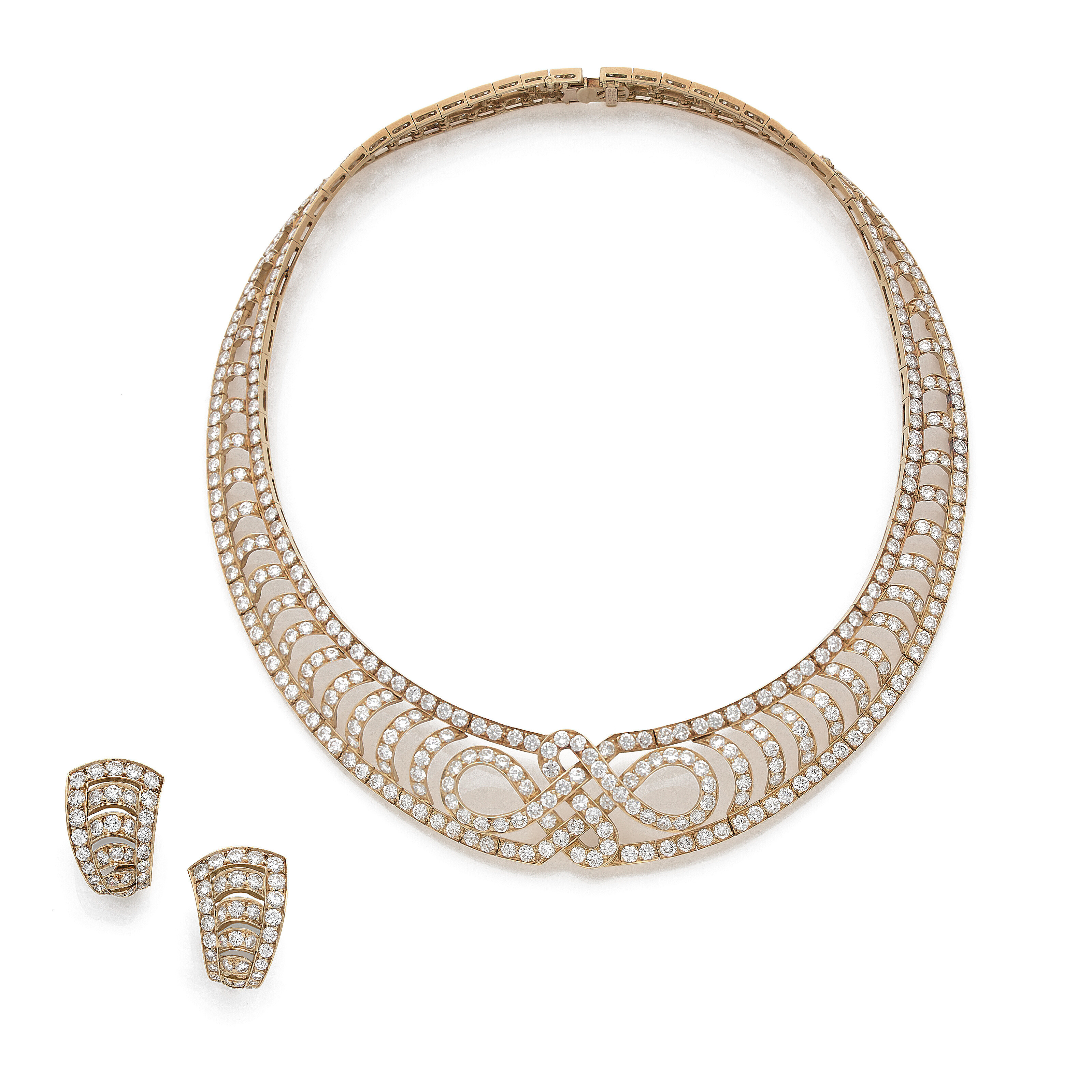 MAUBOUSSIN ENSEMBLE COLLIER ET BOUCLES D'OREILLES DIAMANTS, | Christie’s